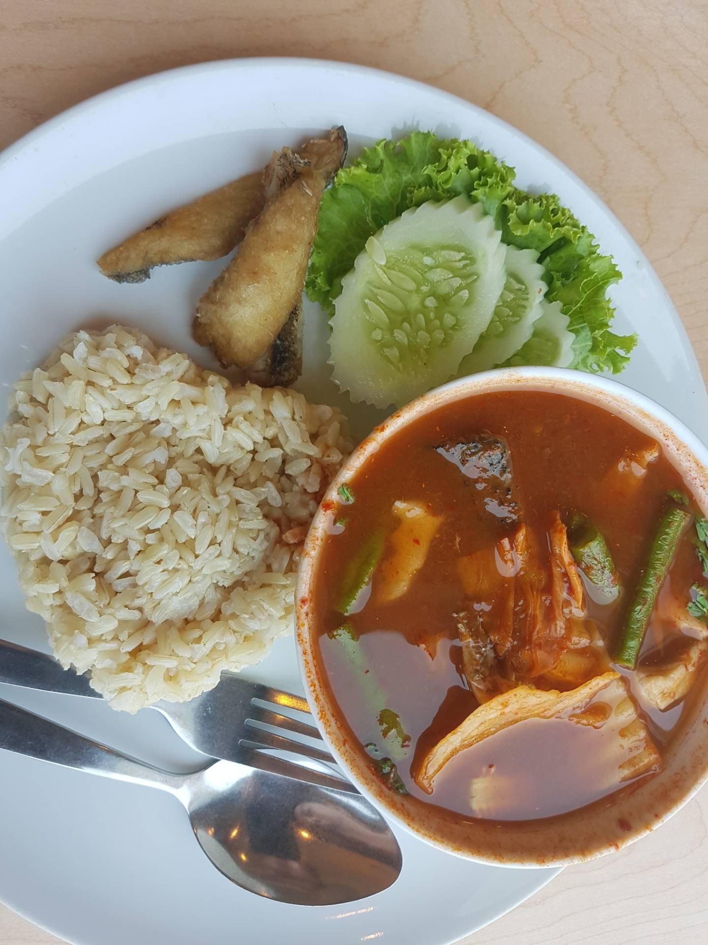 รีวิว จัน-ทะ-นี (Jan-Ta-Nee) สาขา ประชานิเวศน์ 1 - ร้านกลางๆ ดีที่ติด ...