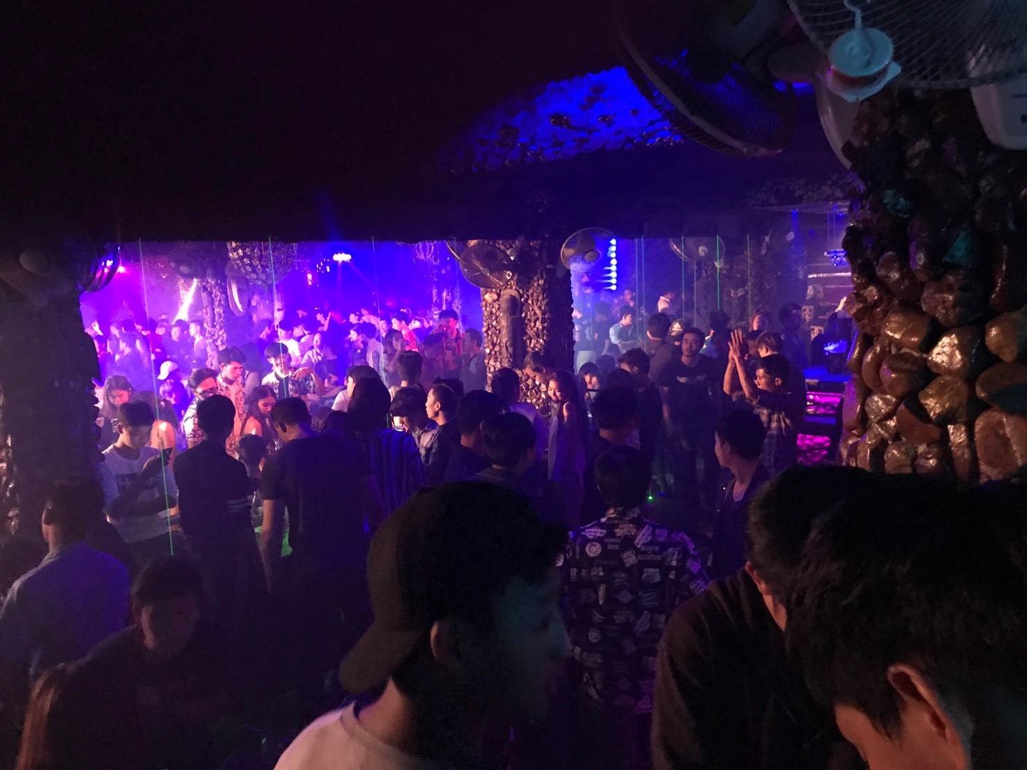 รีวิว Differ., Inc Chiang Mai - เมา! มันส์! ยาว ๆ จนเกือบเช้า ในราคา ...