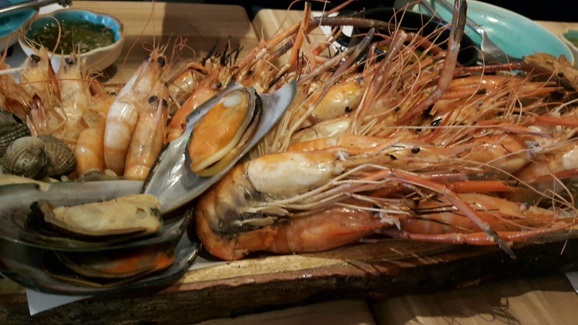 รูป Burn Whale - Wongnai