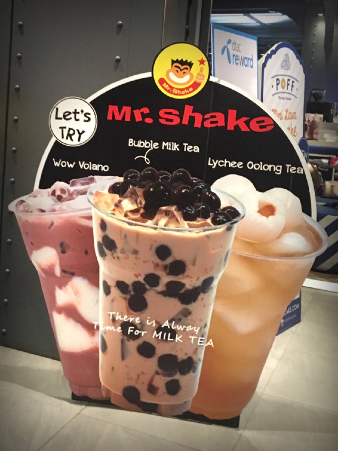 รีวิว Mr.Shake สยามเซ็นเตอร์ - พื้นที่นั่งของร้านสวยเก๋ๆ เพิ่งเคยมาสาขา ...