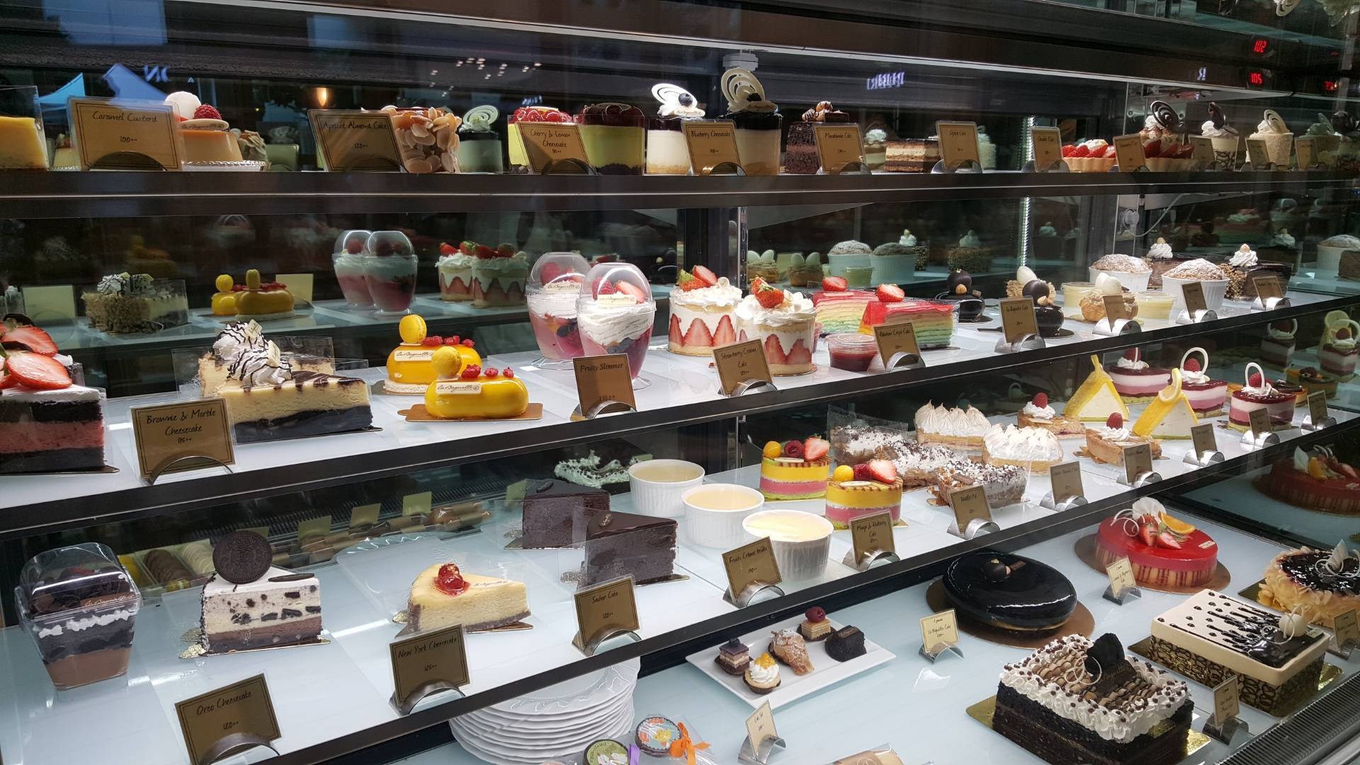 รีวิว La Baguette EmQuartier - ขนมสวยอลังมาก 😍