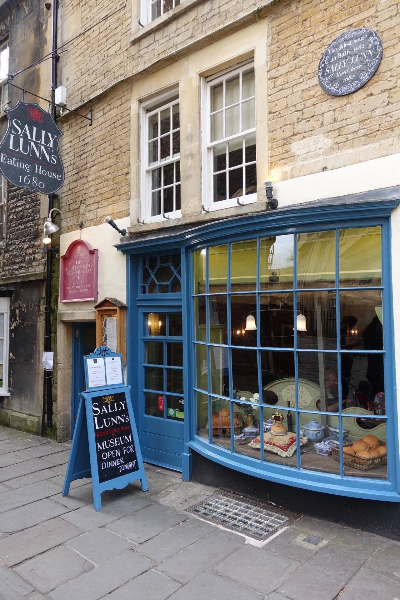 รีวิว Sally Lunn's - ต้นกำเนิดขนมปังสุดคลาสสิคในเมืองบาธ ไม่ควรพลาด ...