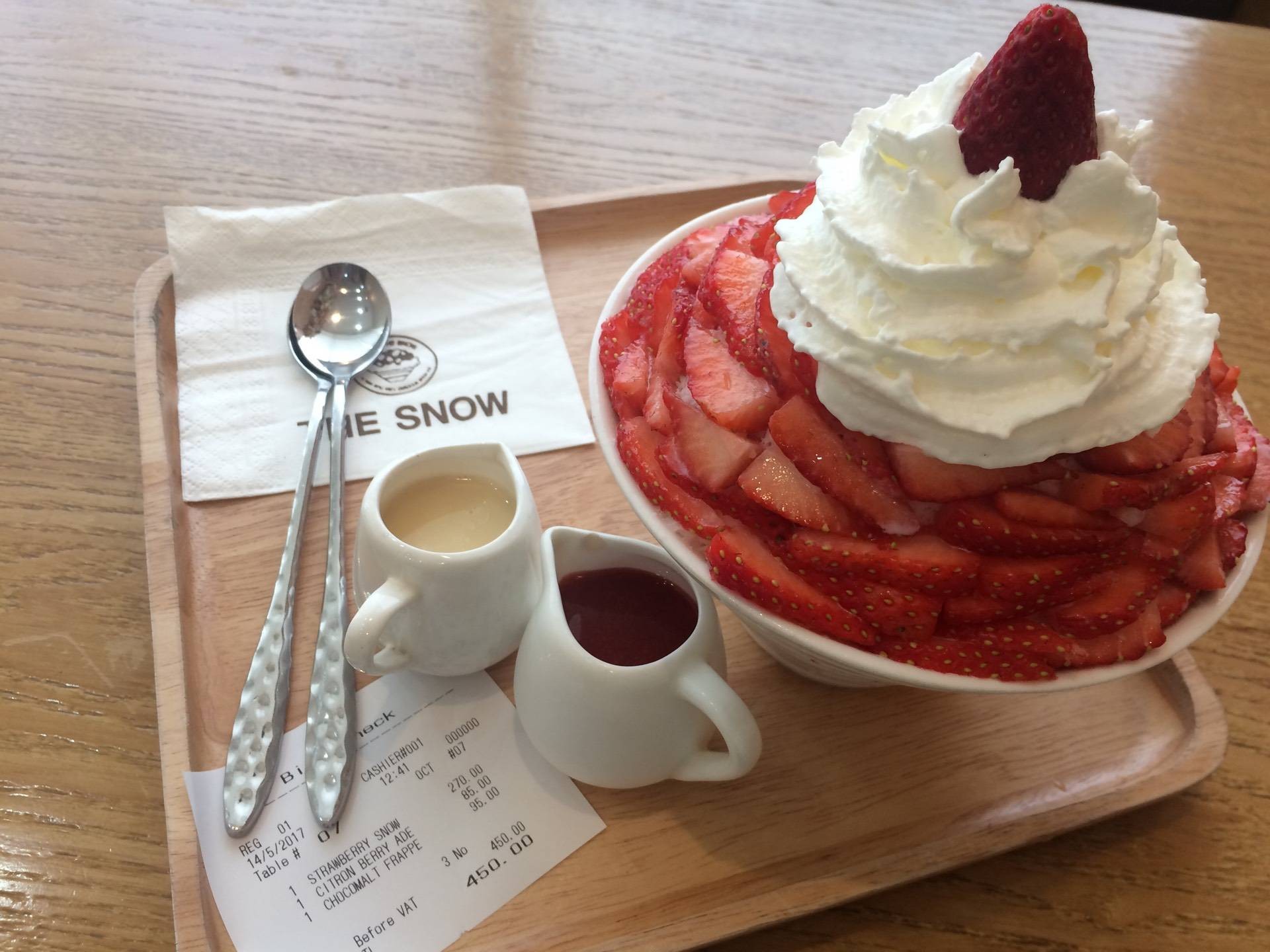 รีวิว Cafe the snow - หวานๆเย็นๆดับร้อนที่ The Snow