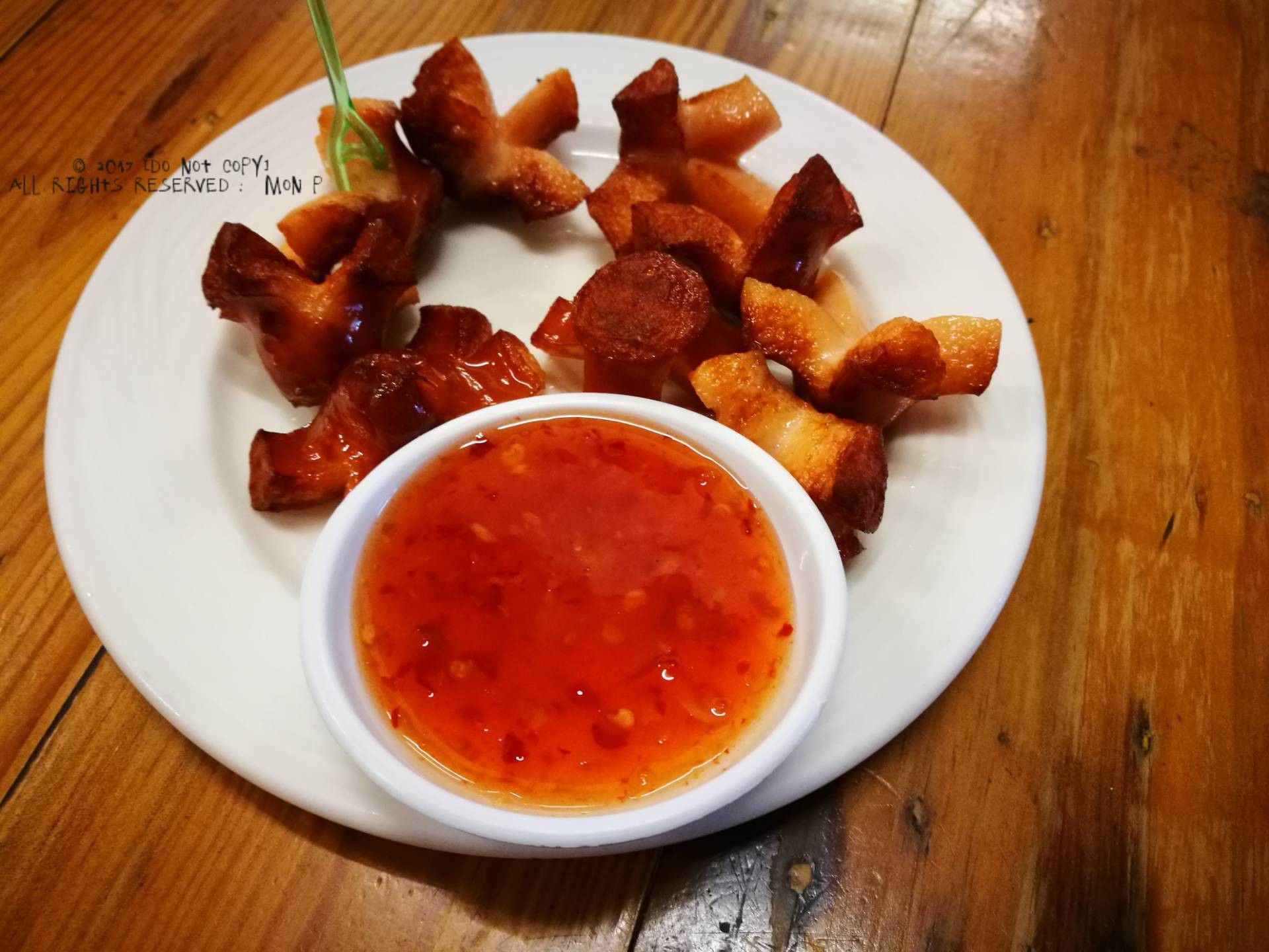 ไส้กรอกหมู • 20฿ ร้าน Uncle Frog