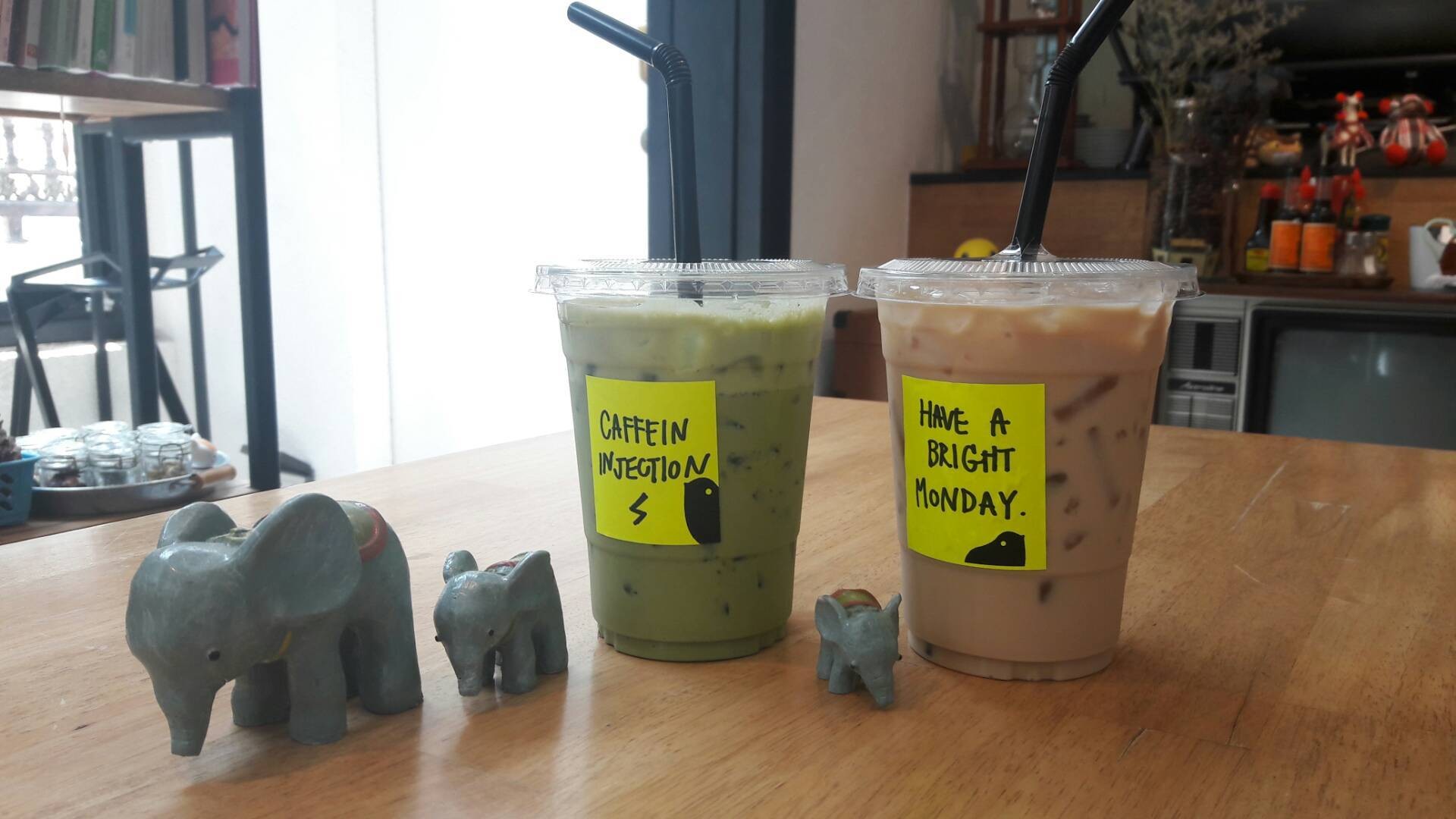 รีวิว Chibi Chibi cafe & atelier - ร้านกาแฟเก๋ๆ เครื่องดื่มรสอร่อย