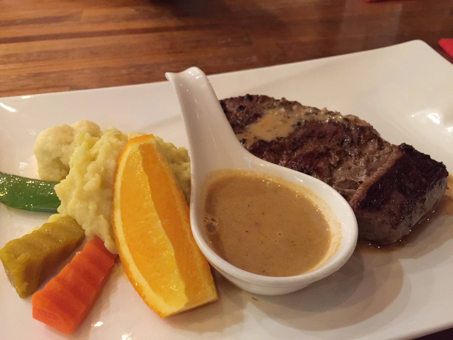 รีวิว PADDINGTON STEAK AND DESSERTS - ร้านบรรยากาศดี ตกแต่งสไตล์อังกฤษ ...