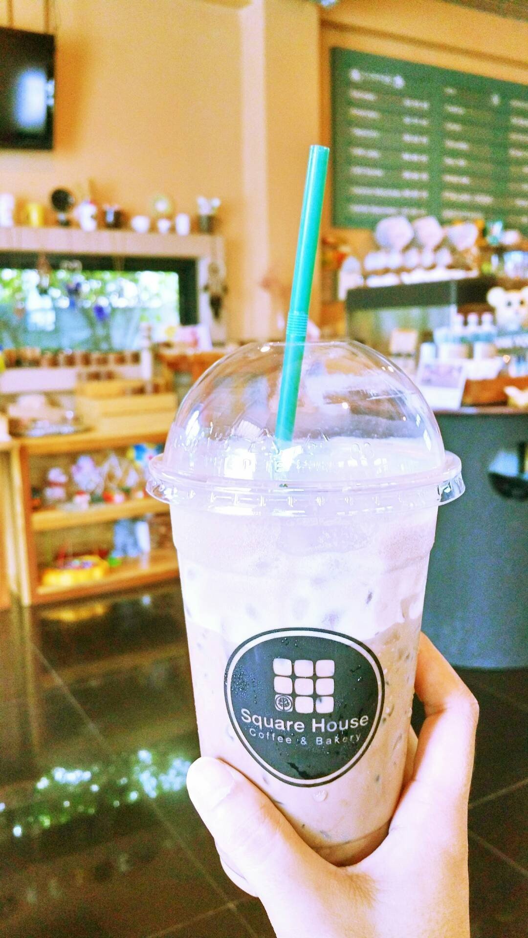 รีวิว Square House Coffee - ร้านนั่งสบายๆ เส้นกลางเมือง - Wongnai