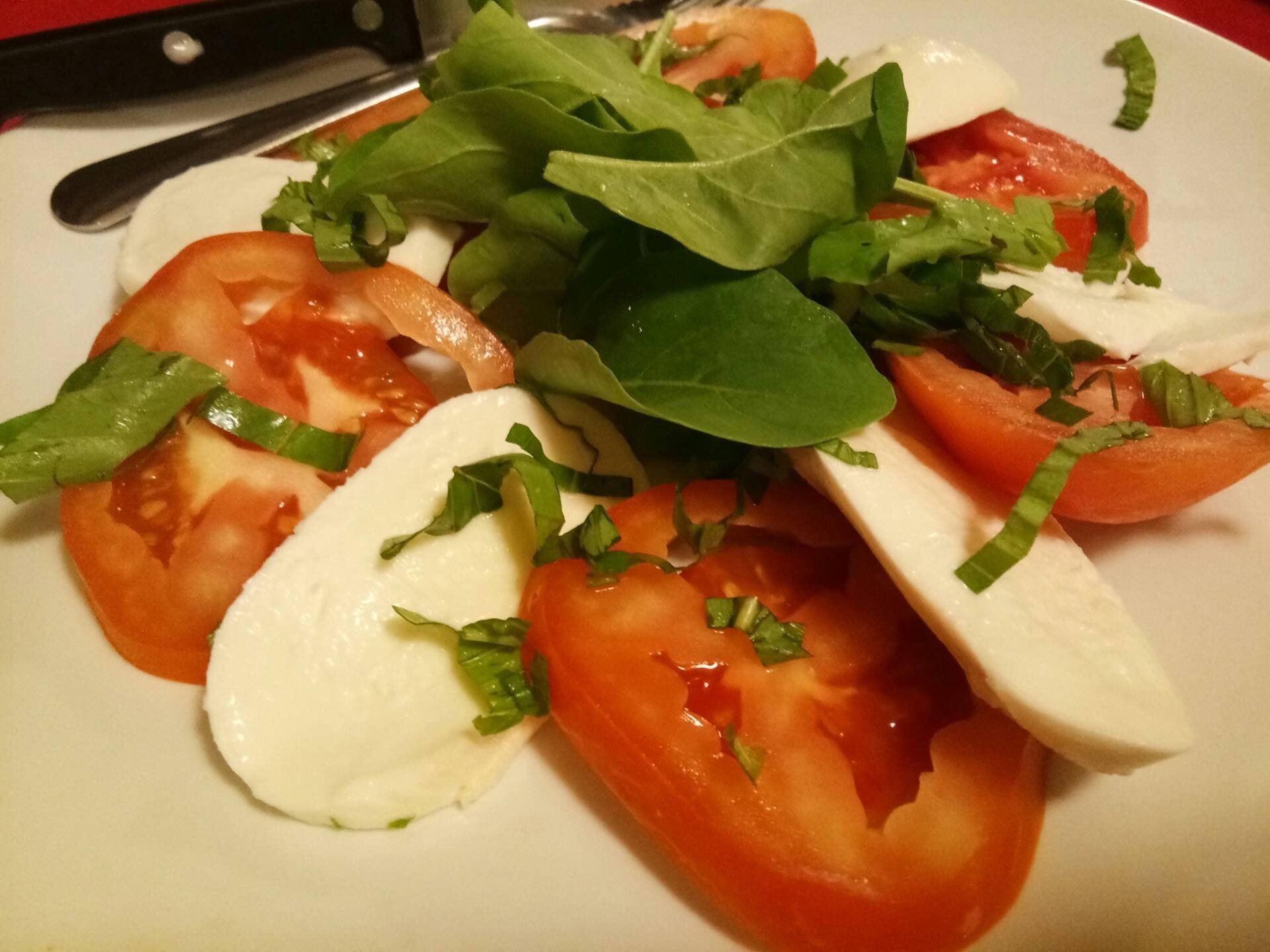 CAPRESE SALAD ร้าน Bella Napoli Sukhumvit 31
