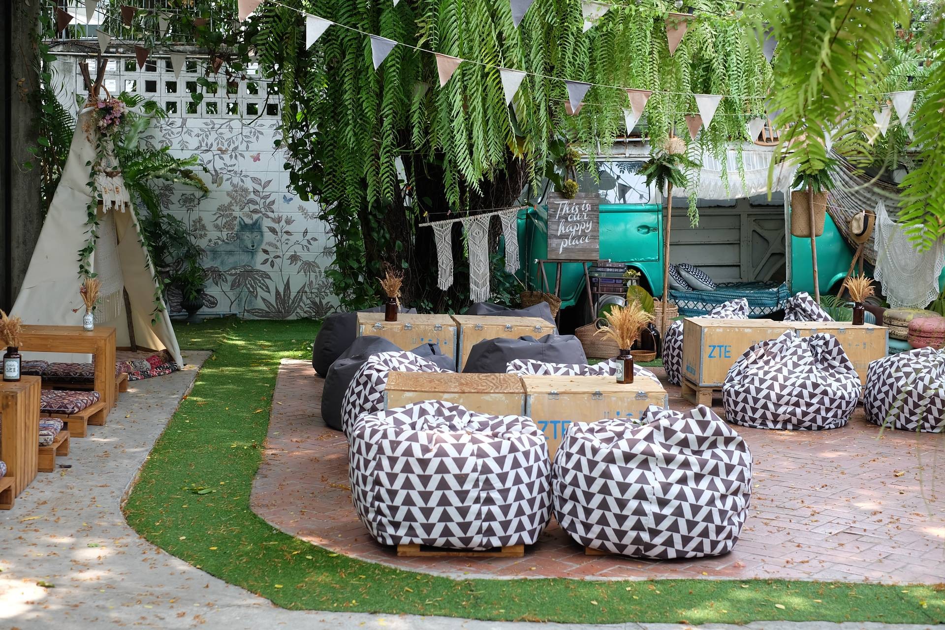 รีวิว Small Talk Cafe & Hangout - ร้านสวยงามน่ารัก ตกแต่งลงตัว ...