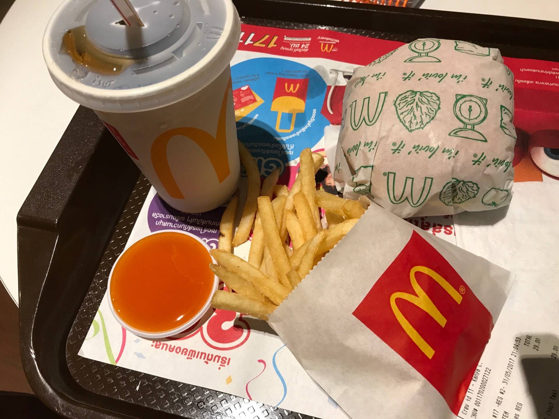 รีวิว McDonald's The Avenue Ratchayothin - ช่วงเวลาเร่งรีบ มีแมคโดนัลด์ ...