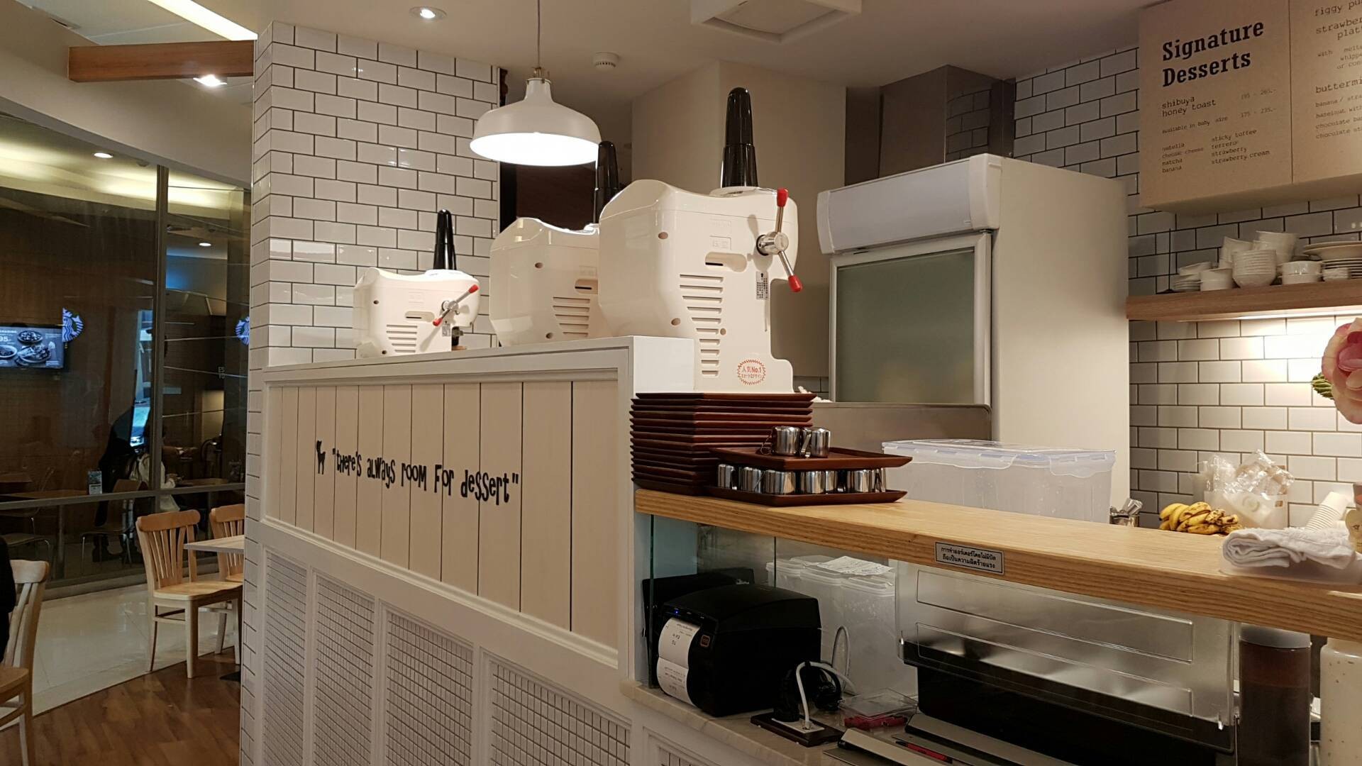 รีวิว After You Dessert Café โรงพยาบาลกรุงเทพ - After you สาขานี้คนน้อย