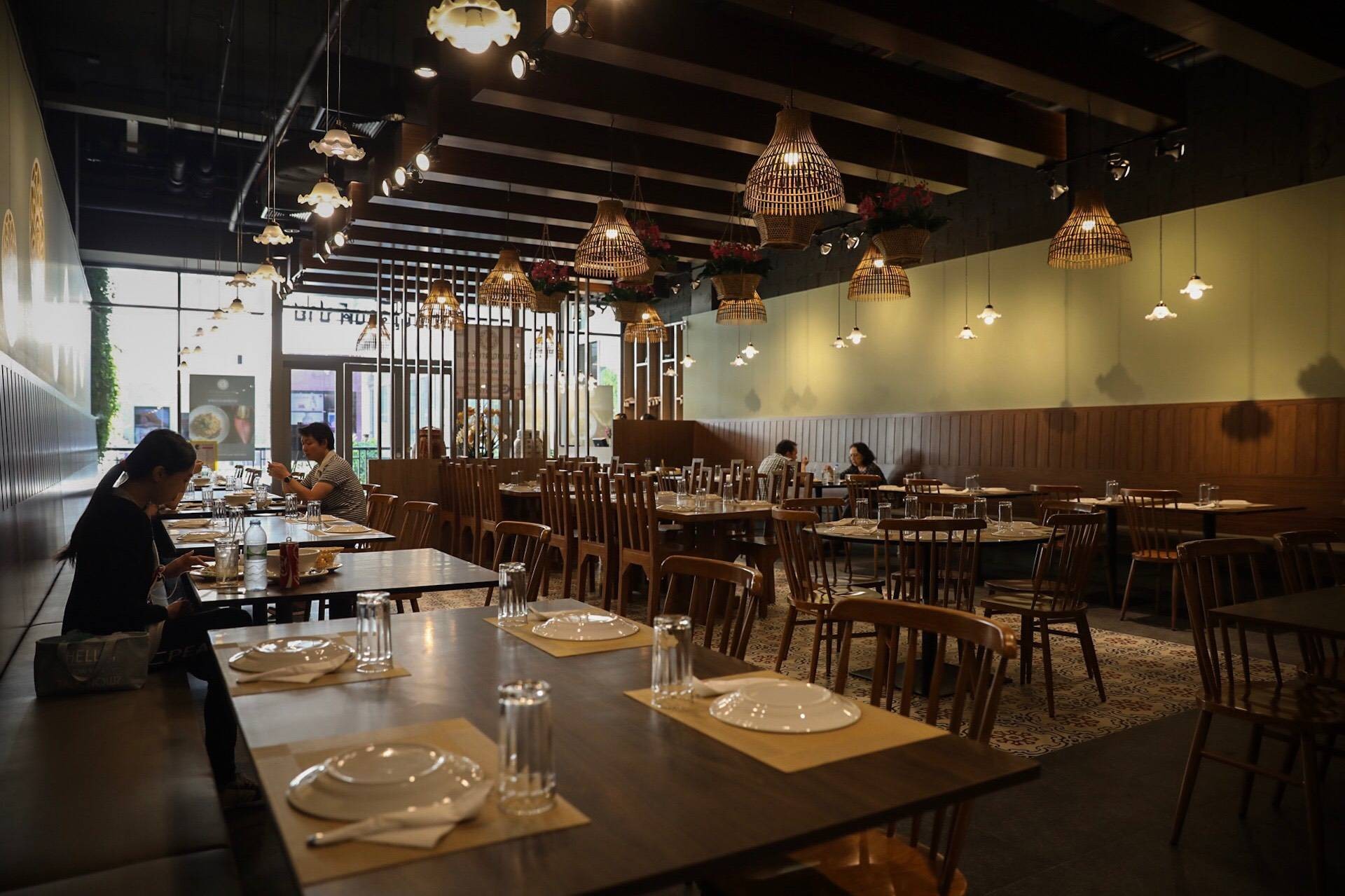 รีวิว บ้านเบญจรงค์ ปาย The Crystal SB Ratchapruek - บรรยากาศสไตล์ไทย ...