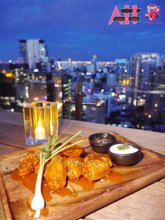 Fiery Chicken Wings ร้าน Mojjo Rooftop Lounge Bar