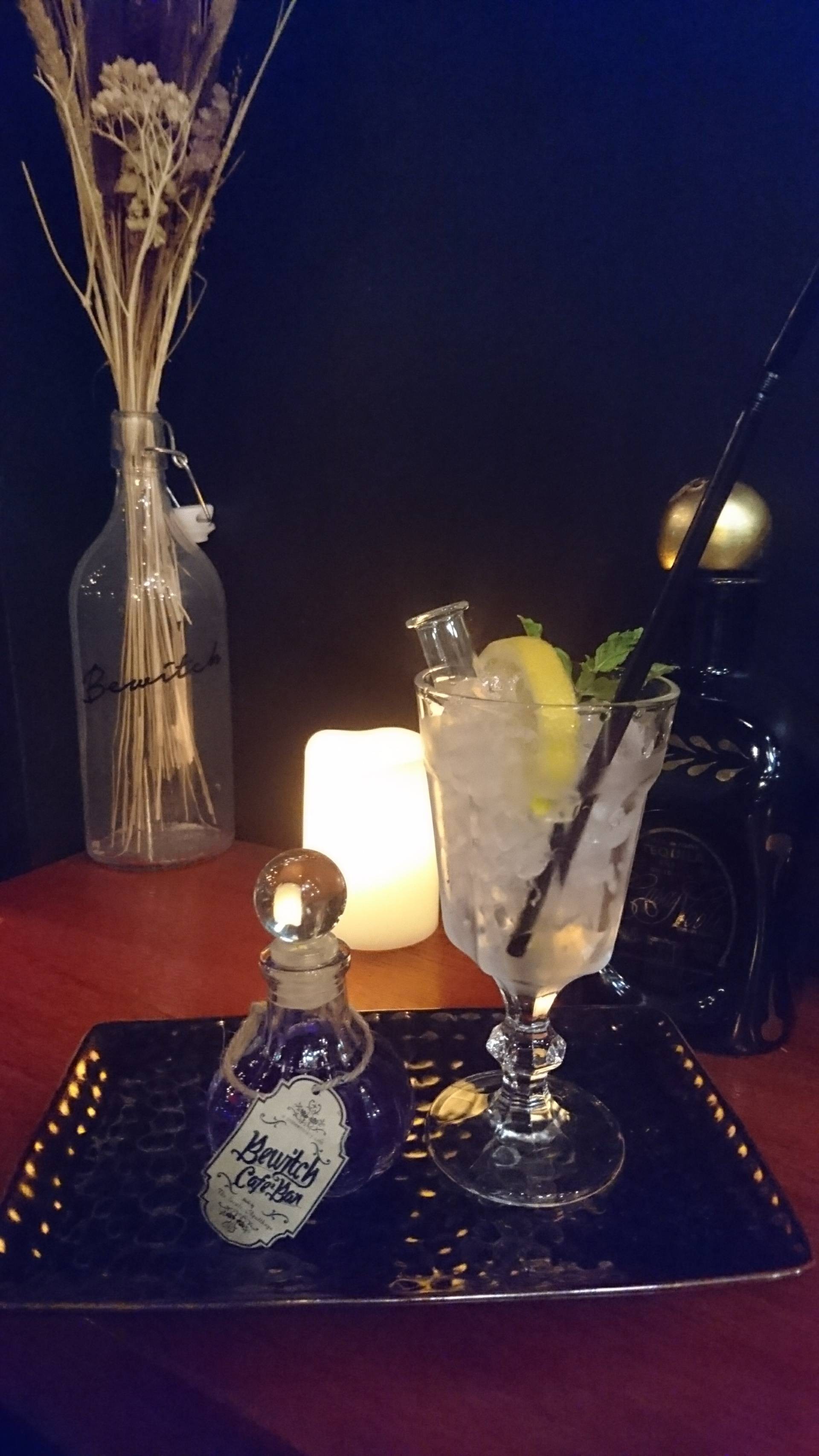 รีวิว Bewitch Cafe&Bar - ร้านน่ารักๆ ตกแต่งสวยงาม