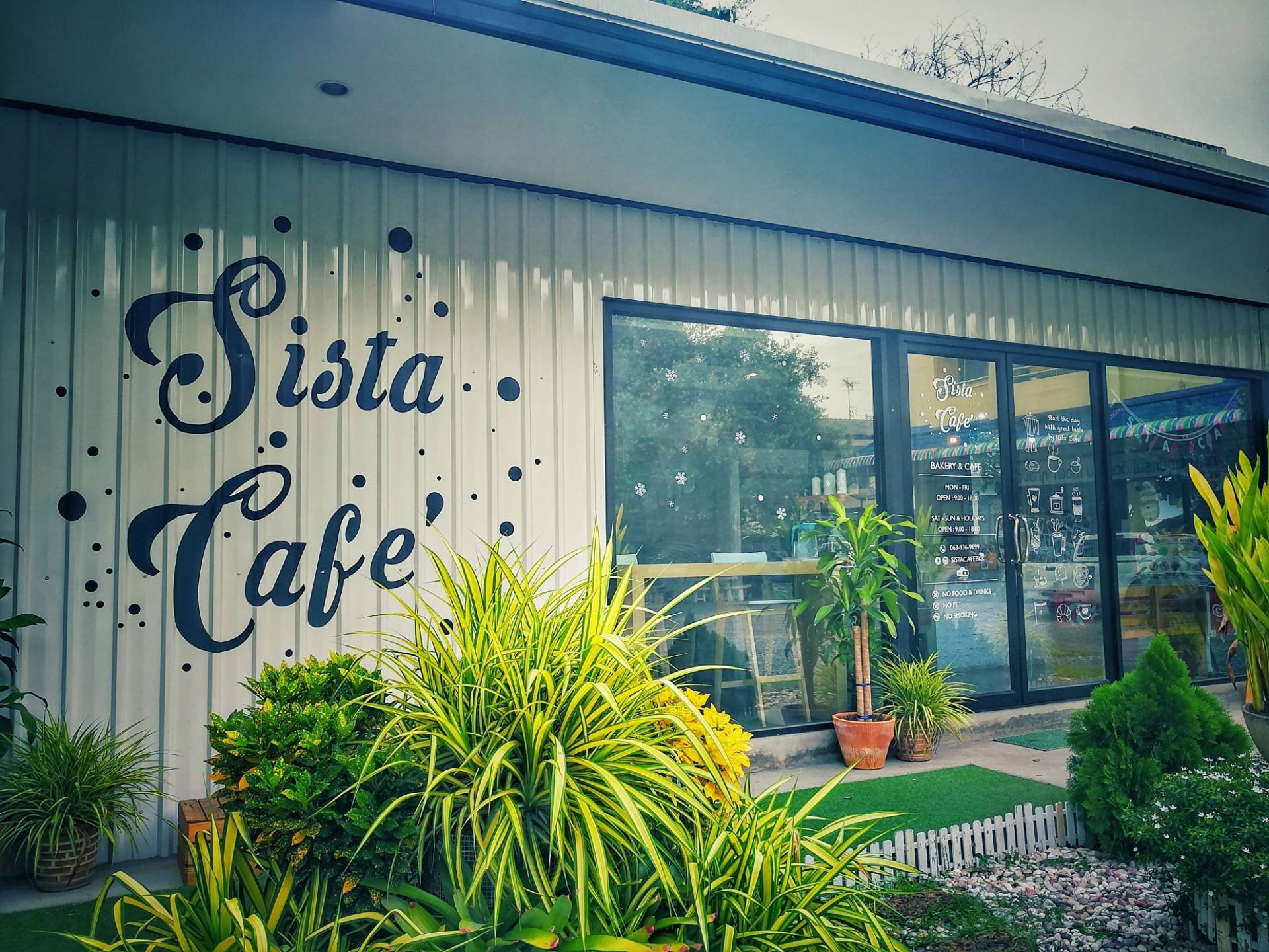 รีวิว Sista Cafe' - คาเฟ่น่ารักควรค่าแก่การมาเยือน