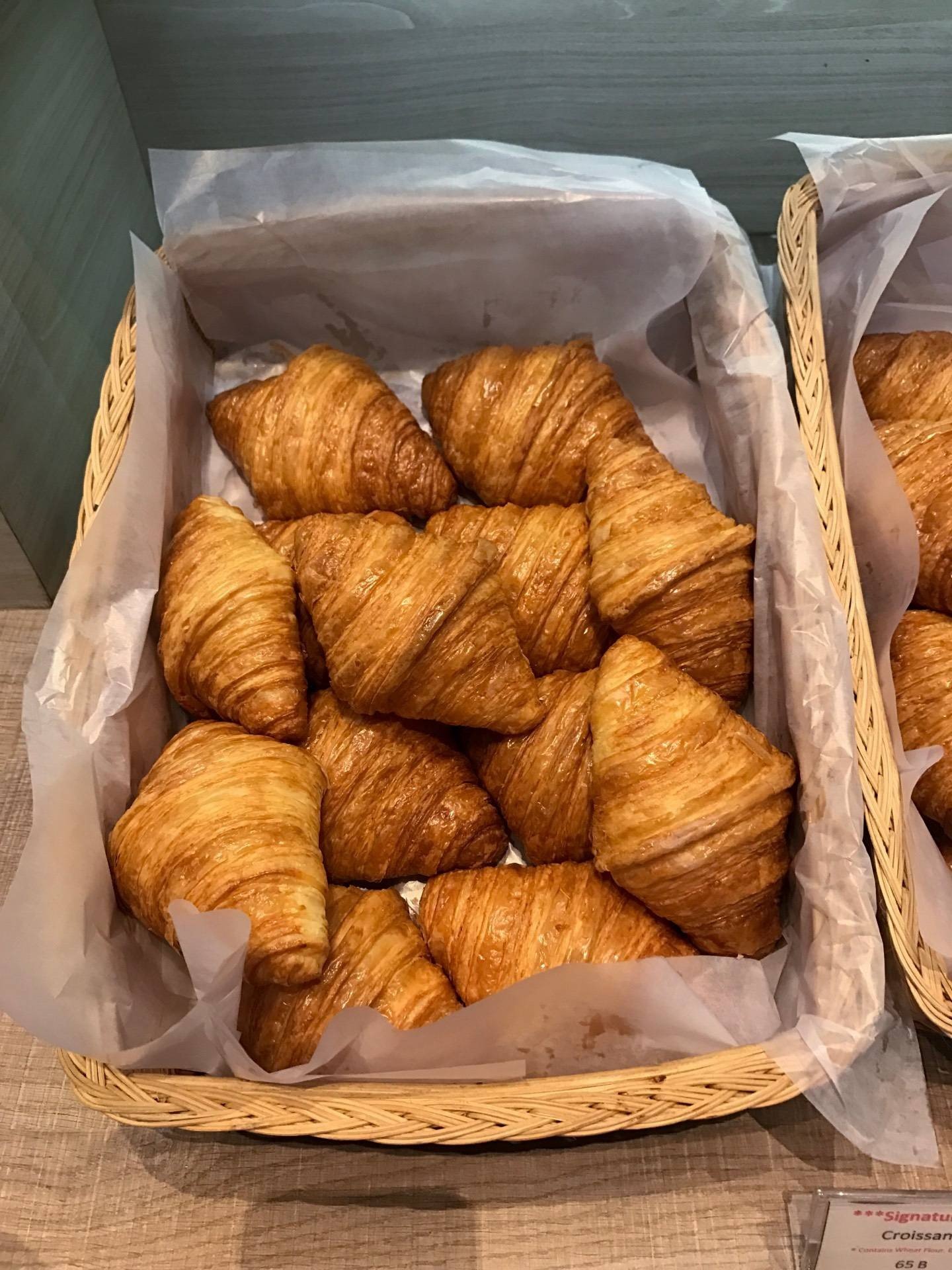 รีวิว Maison Eric Kayser ทองหล่อ - ครัวซองด์หอมเนยมากกก