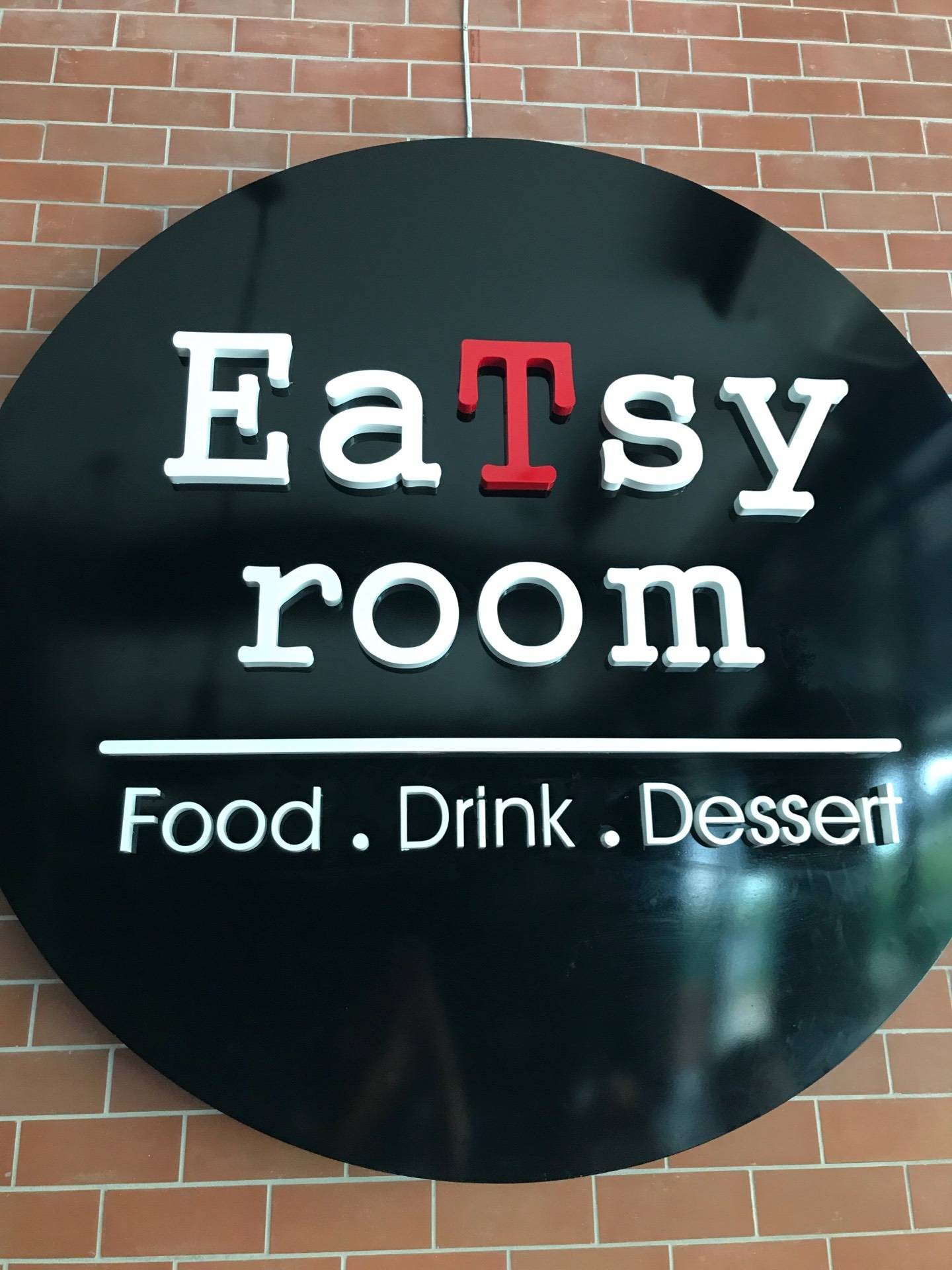 รีวิว Eatsy room - ที่เดียวครบ food drink dessert