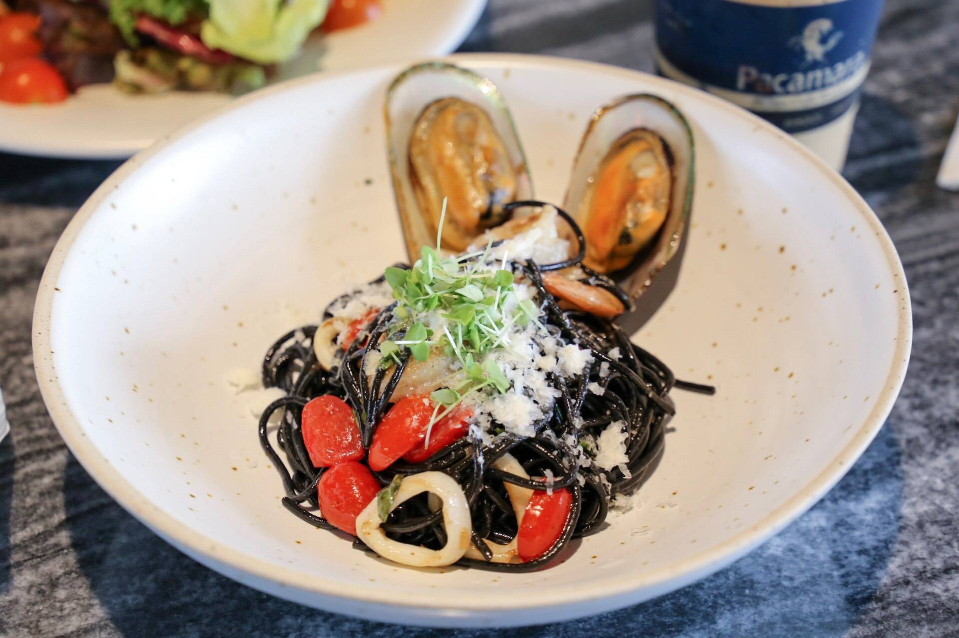 Black Sea Pasta ร้าน PACAMARA Thonglor 25