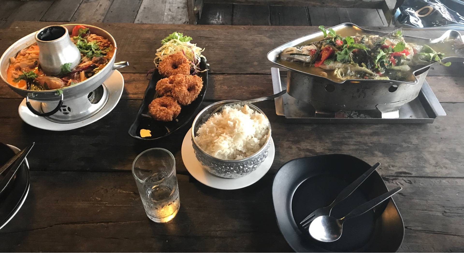 รีวิว Ta-ling Bar - ไม่ใช่แค่ร้านเหล้า แต่มีข้าวและบรรยากาศดี - Wongnai