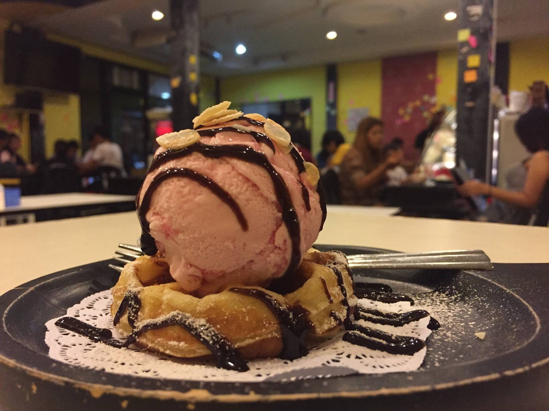 รีวิว Snack Cafe หน้าโรงเรียนสภาราชินี - กลับมาจัดอีกครั้ง - Wongnai