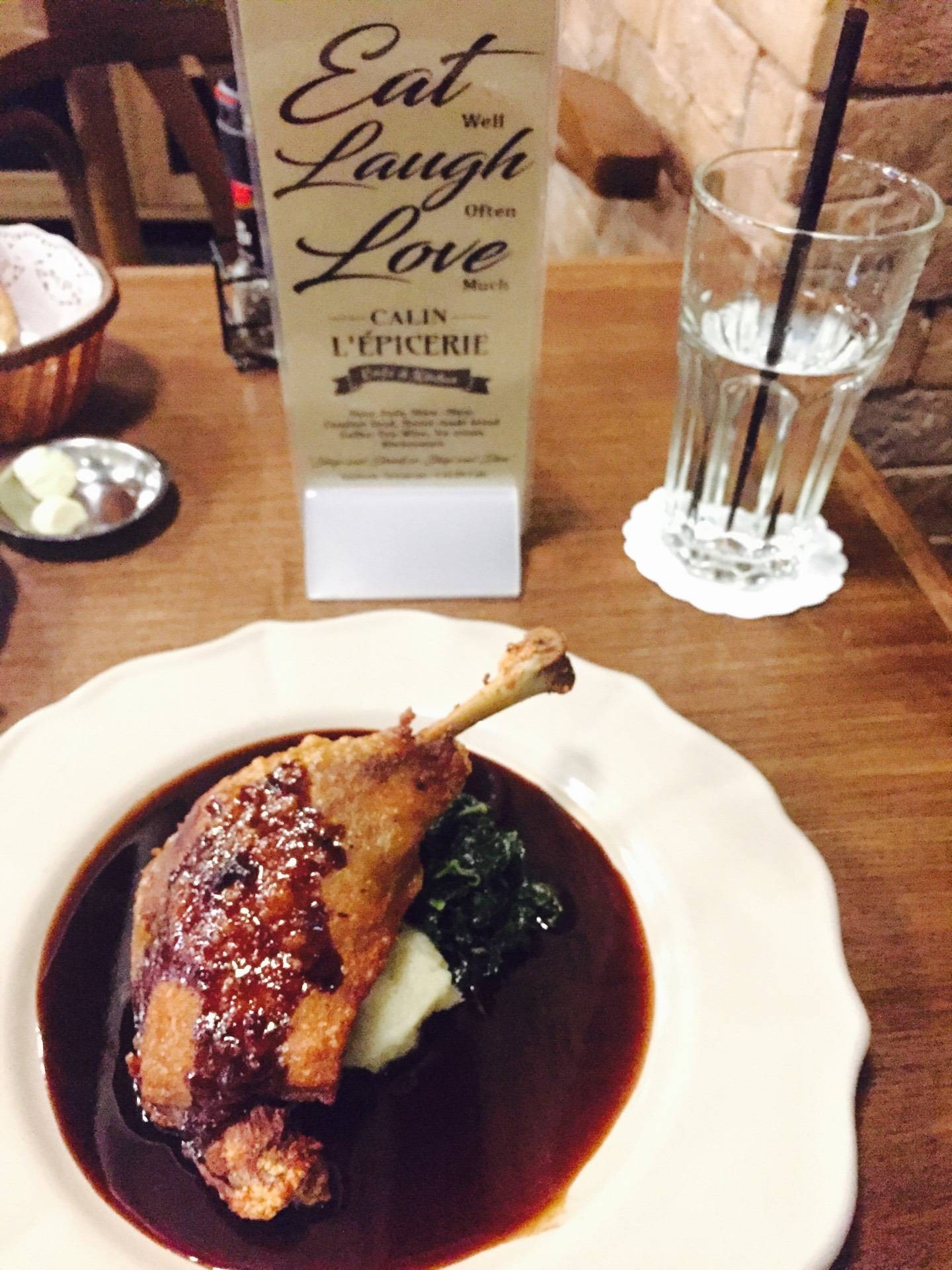 รีวิว CALIN Café : French Café & Gourmet Grocery - ร้านที่เต็มไปด้วย ...
