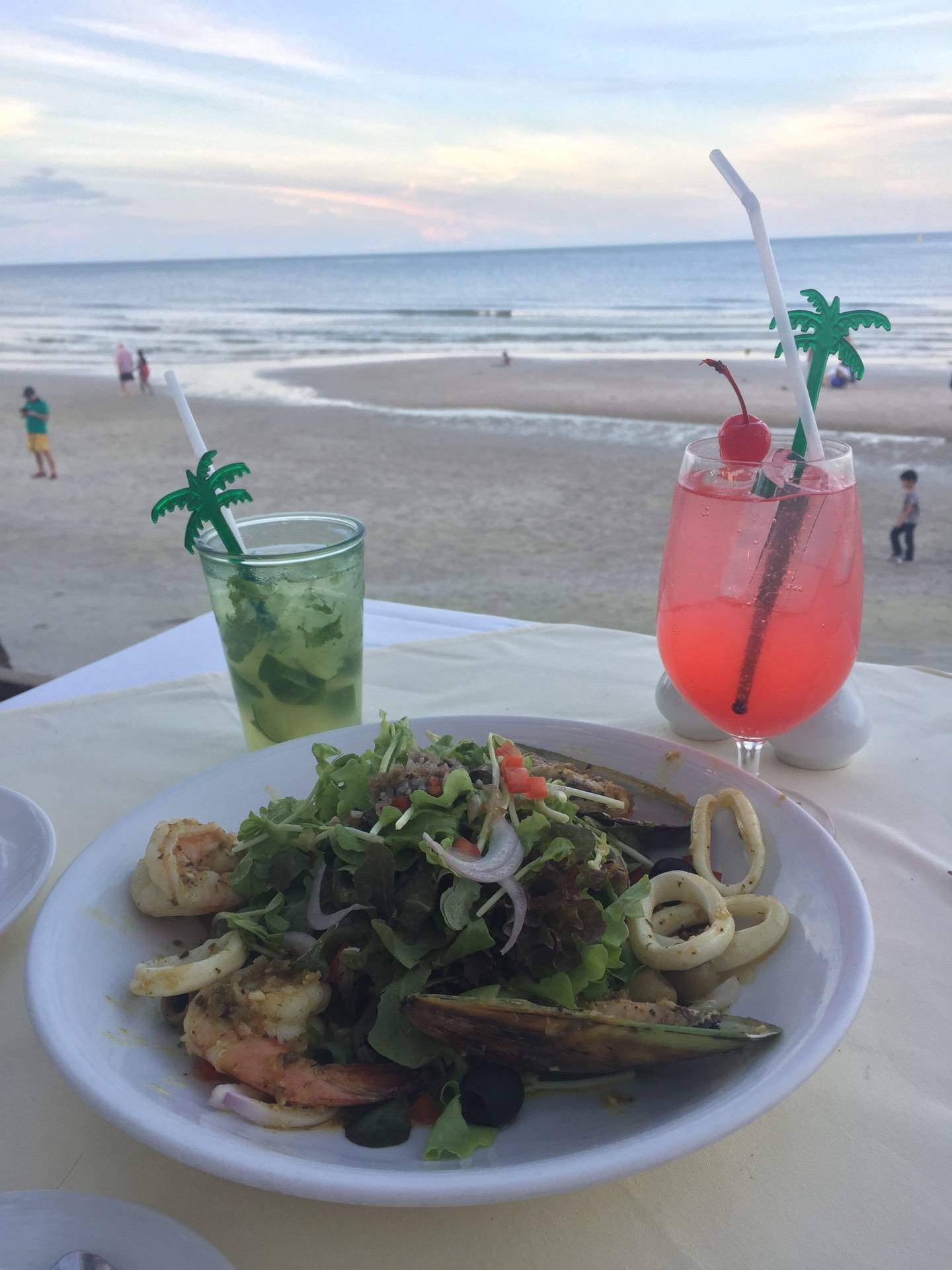 รีวิว Coco 51 - ร้านอาหารติดทะเล บริการดี อาหารฝรั่งอร่อย