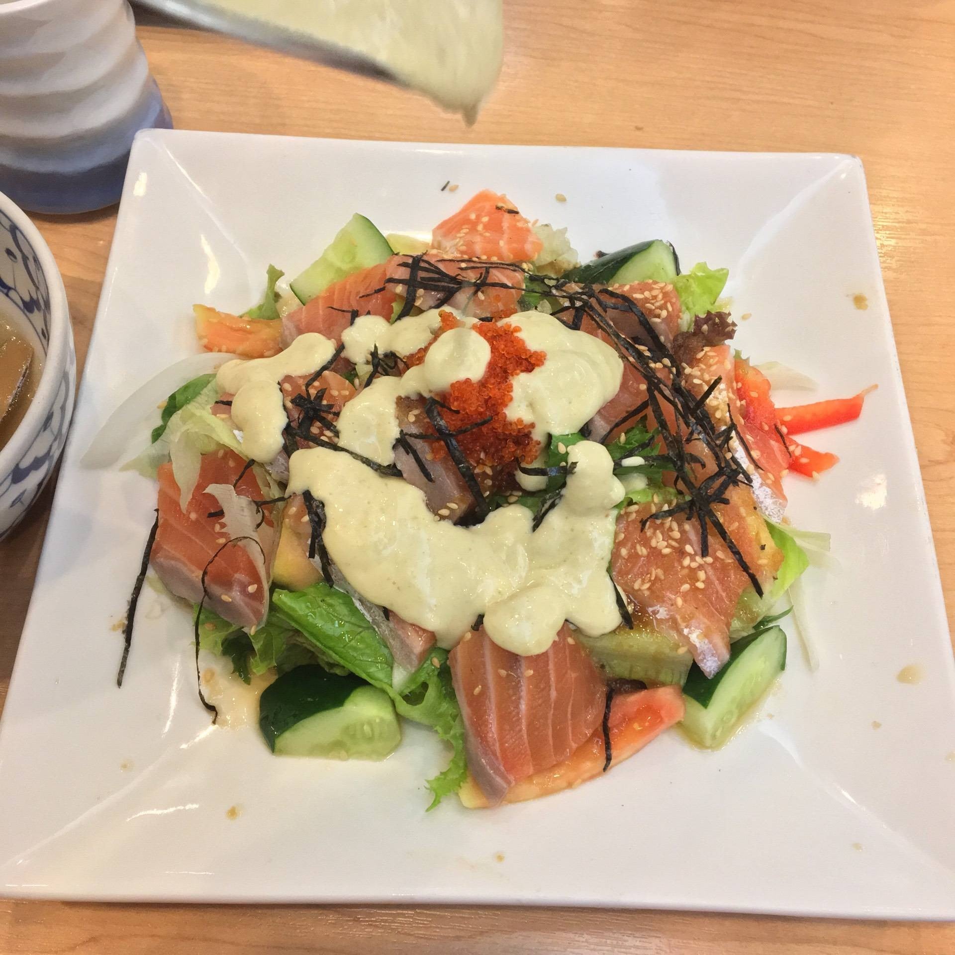 สลัดแซลมอน • ️ ️ ️ ร้าน Hanaya - Wongnai