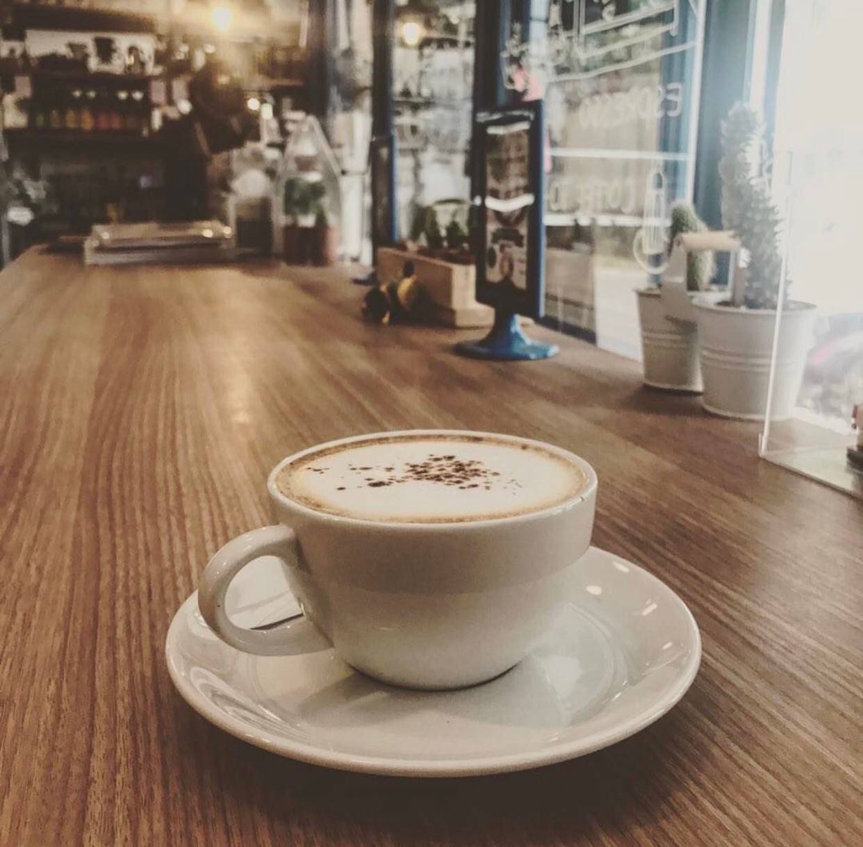 รีวิว Coffee Sis Cafe - ร้านกาแฟน่านั่งย่านตลาดสามพรานต้องร้านนี้เลย!!