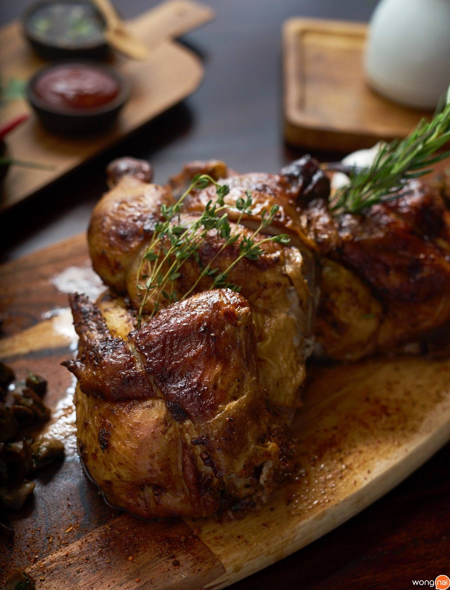 รีวิว BIRDS Rotisserie - TO DIE FOR ROASTED CHICKEN! The most juiciness ...