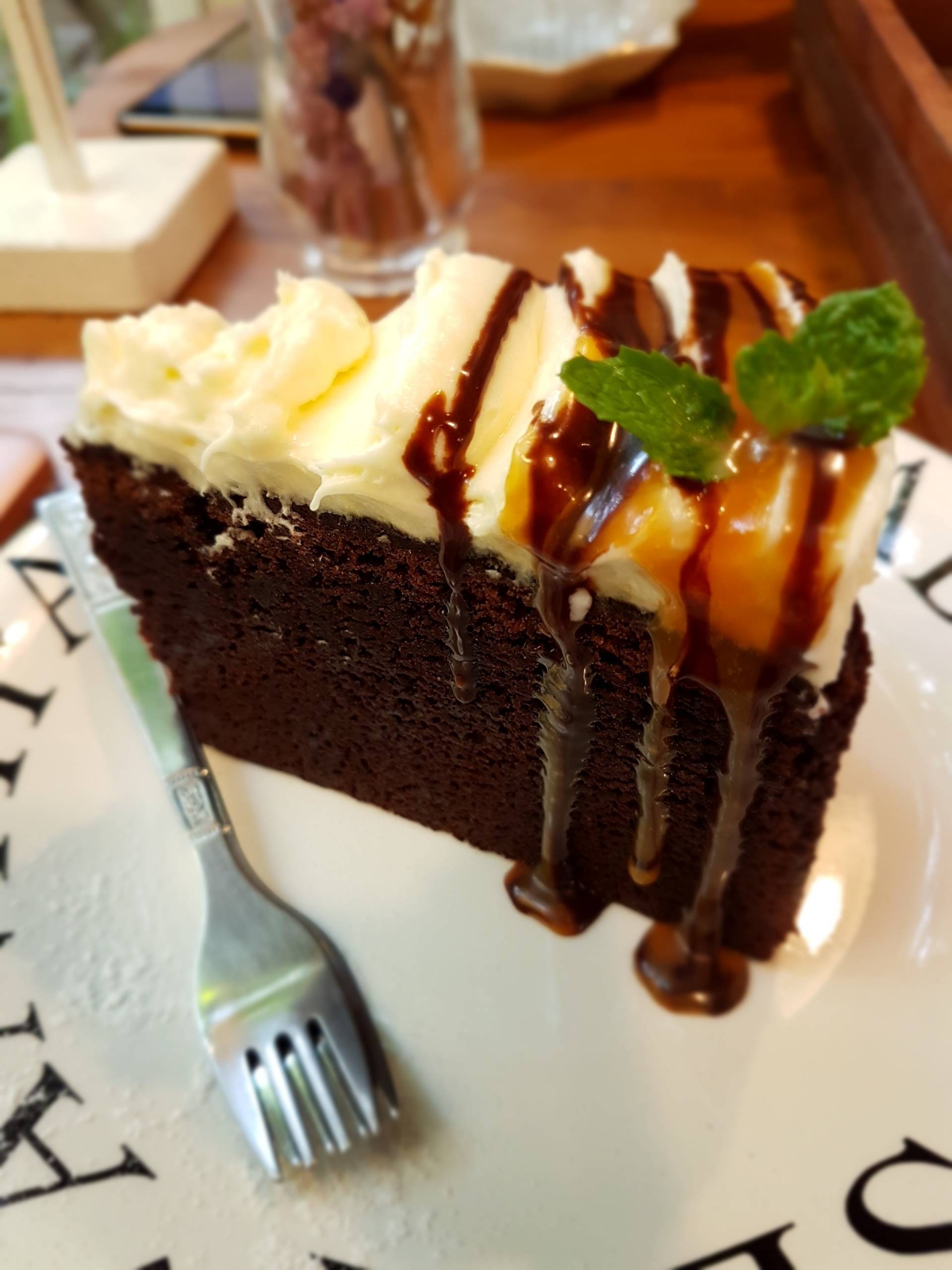รีวิว Under The Tree Cafe ขอนแก่น - อร่อย บรรยากาศดี