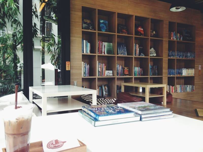 รีวิว Library Coffee Salad Bar Cafe by Librarista - Library Coffee ...