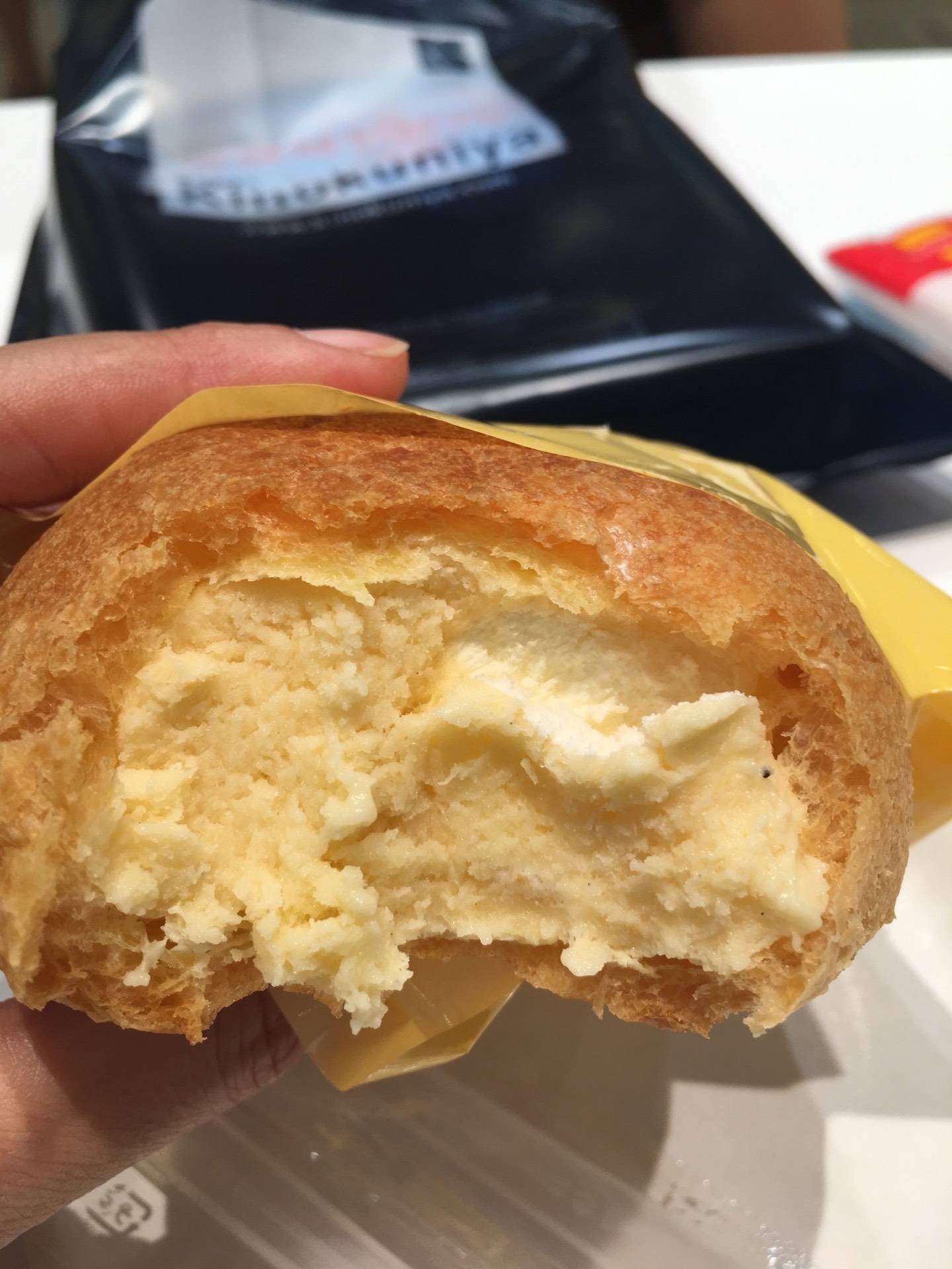 Double Chou Cream ร้าน Chateraise Central World