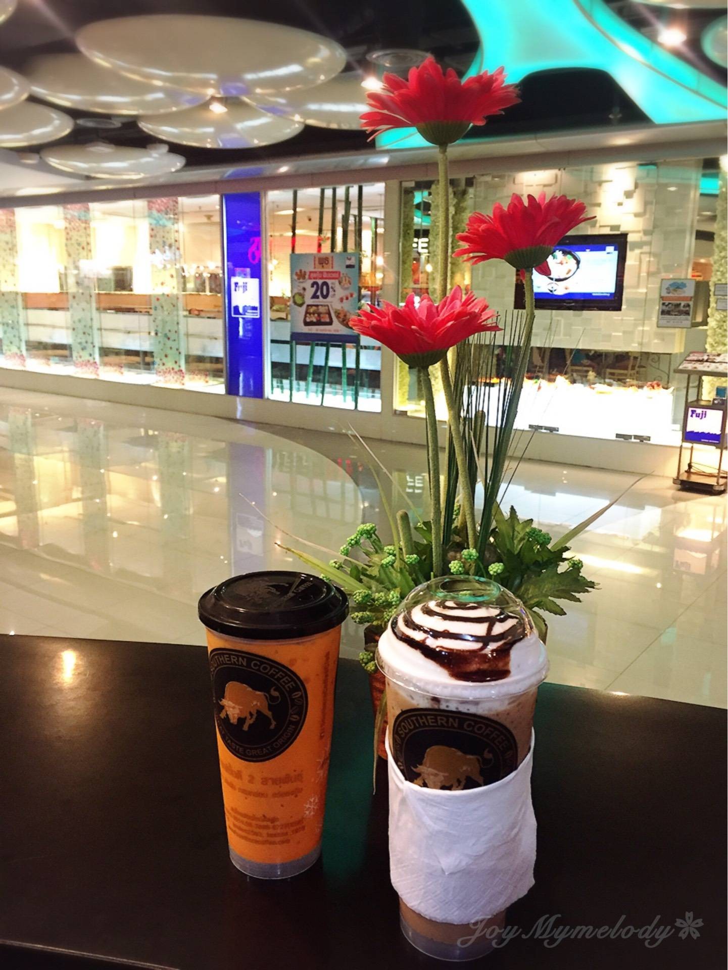 รีวิว Southern Coffee + Kong Cha Toast MBK Center - มาลองมอคค่าและไม่ ...