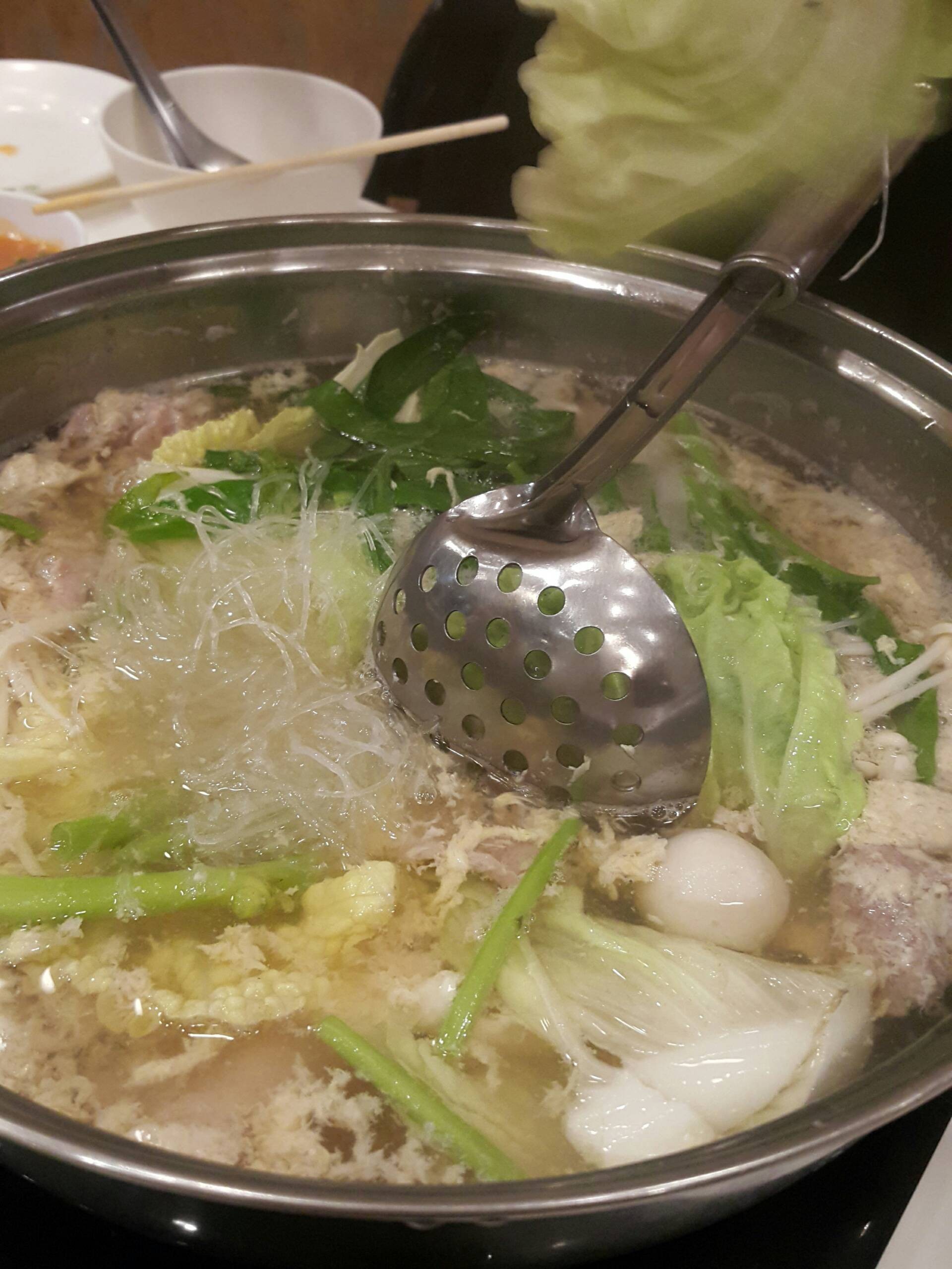 รีวิว Hui Suki I’m Park Chula - ร้านสุกี้โบราณ แอมพาร์ค