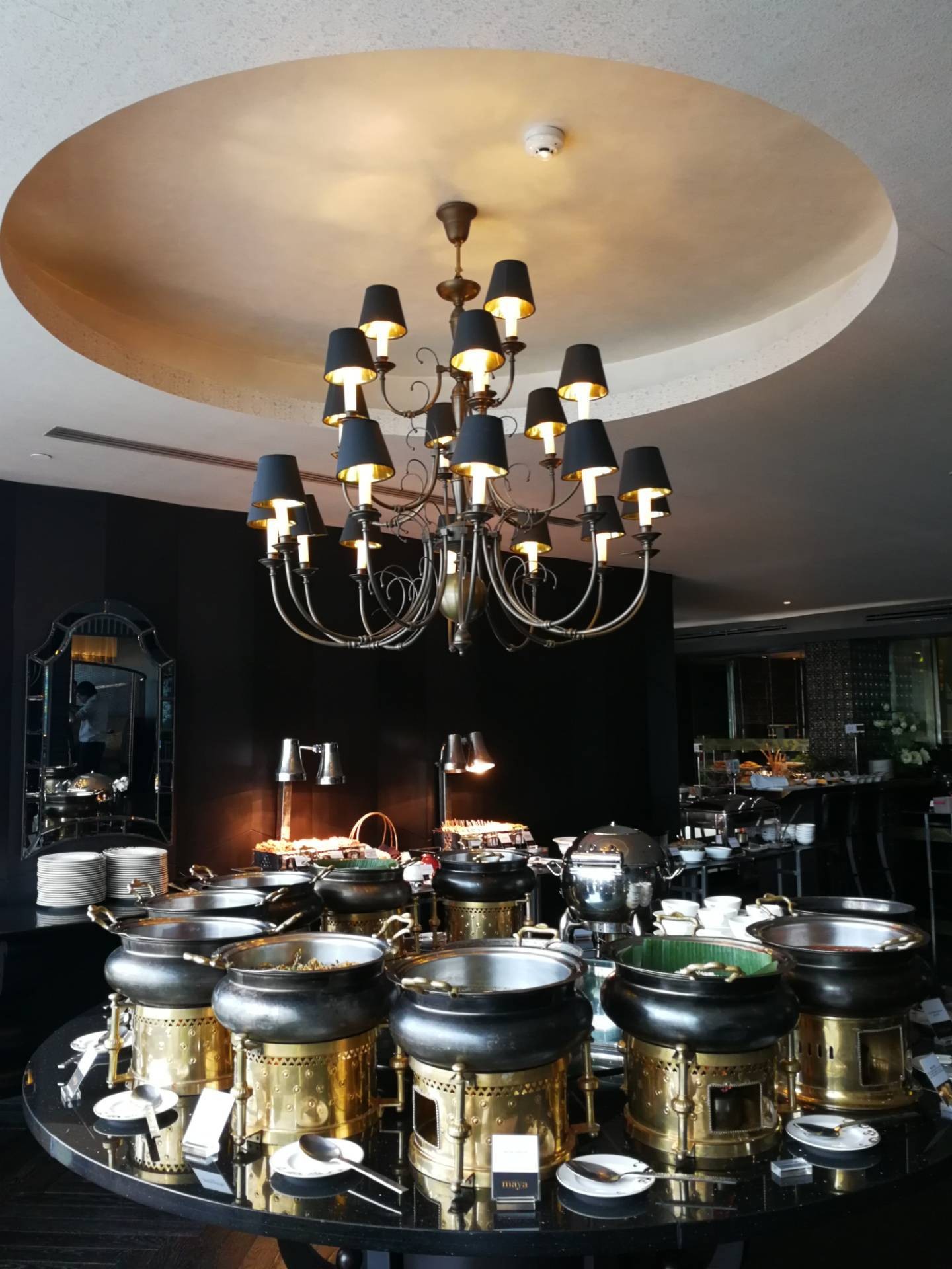 รูป MAYA Holiday Inn Bangkok Sukhumvit
