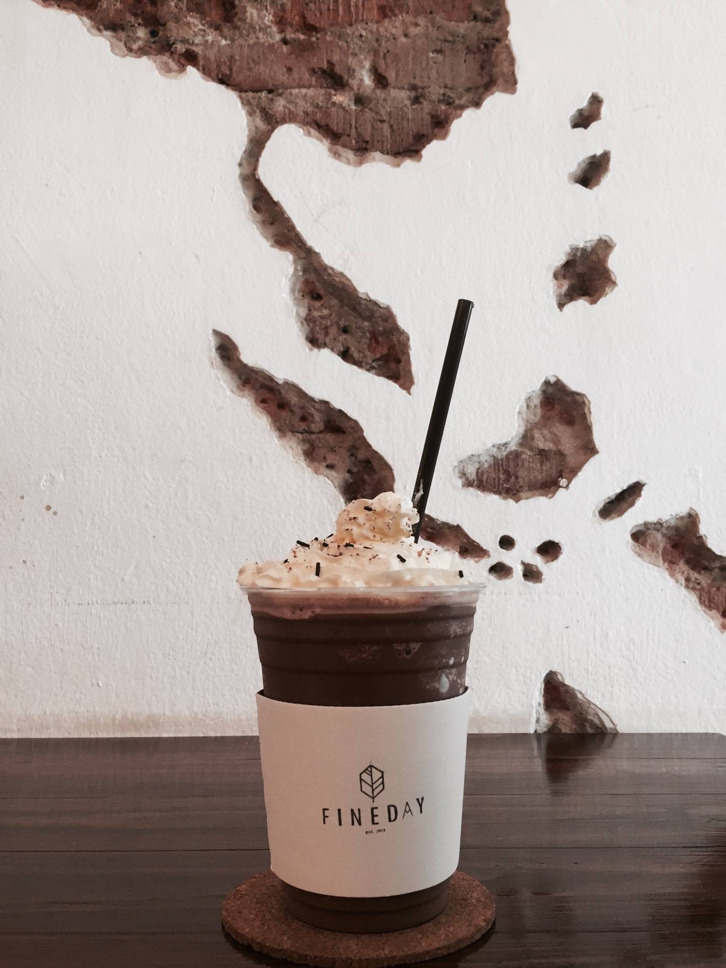 รีวิว Fineday Coffee - คาเฟ่เล็กๆน่ารักซ่อนตัวในชุมชนเมือง