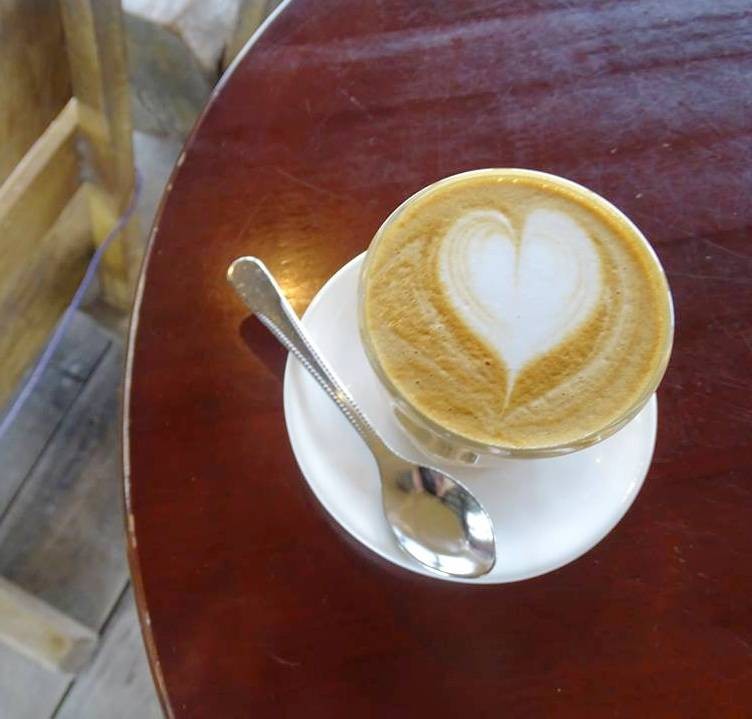 รีวิว Nine One Coffee สาขาน้ำพุร้อน แม่ขะจาน - จิบกาแฟรสดีแช่เท้า อะไร ...