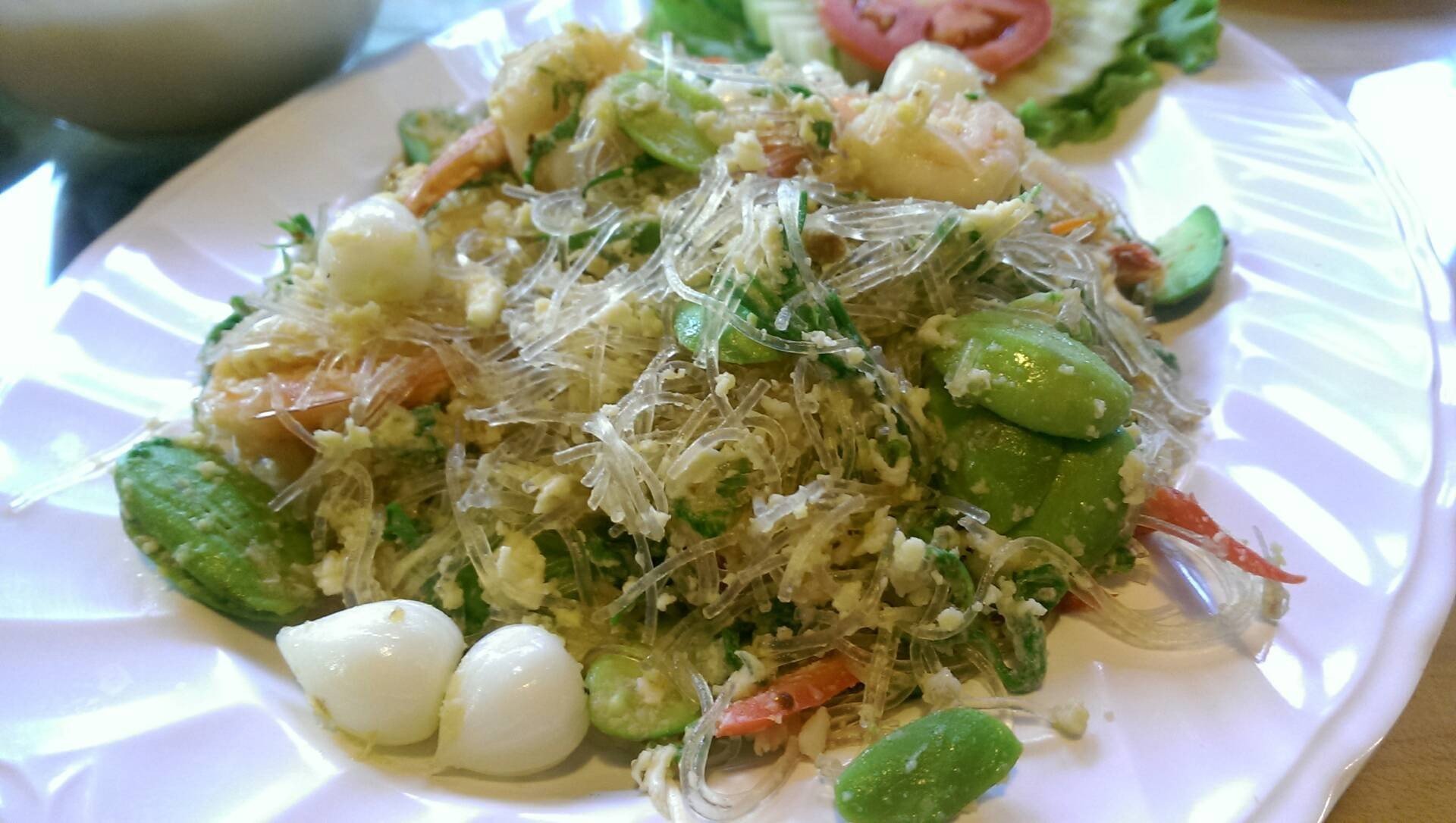 รูป ช่อมาลี