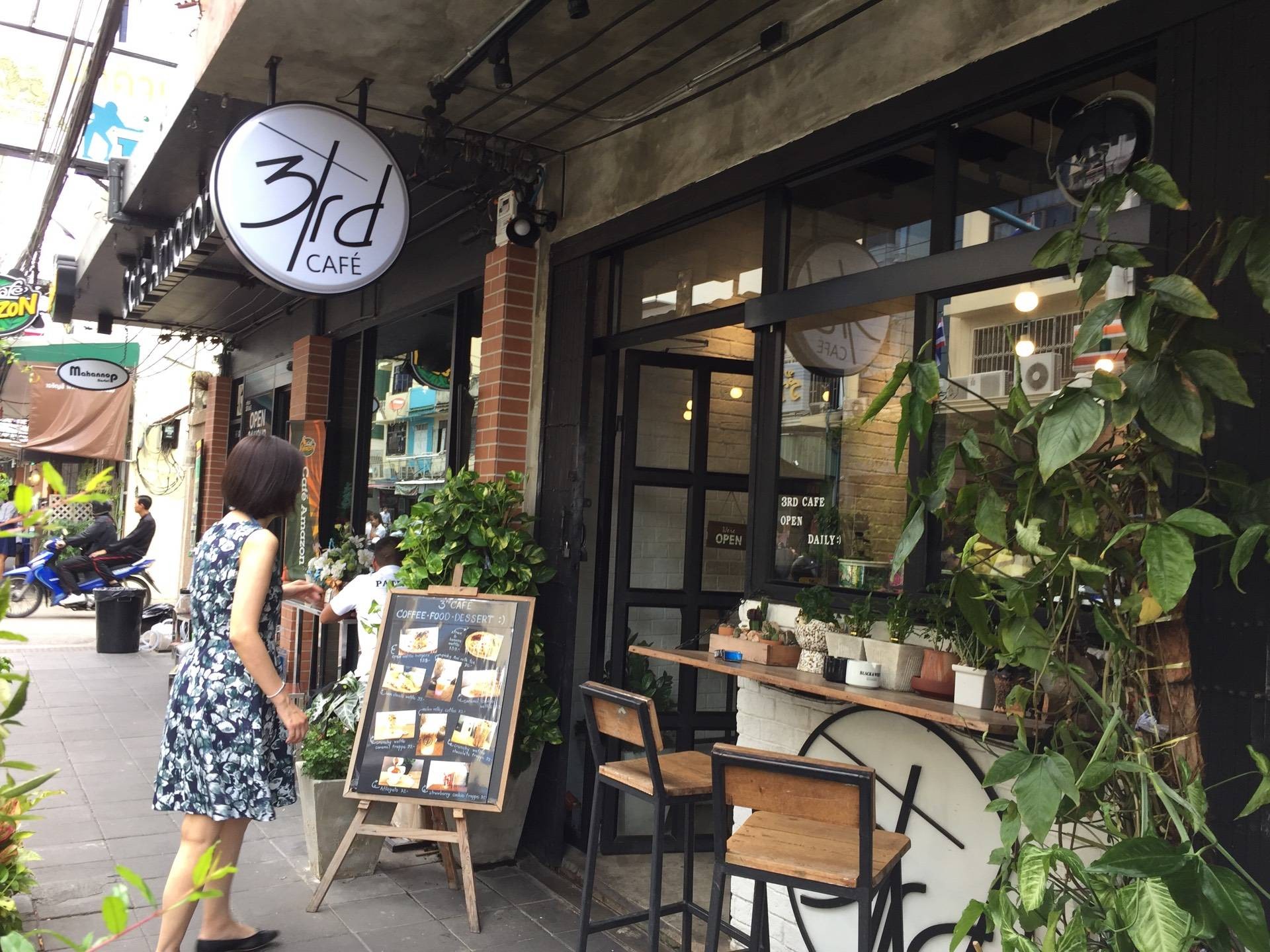 รีวิว 3rd CAFE - คาเฟ่ห้องแถวเก๋ๆแอร์เย็นๆใกล้ศาลเจ้าพ่อเสือ กทม.