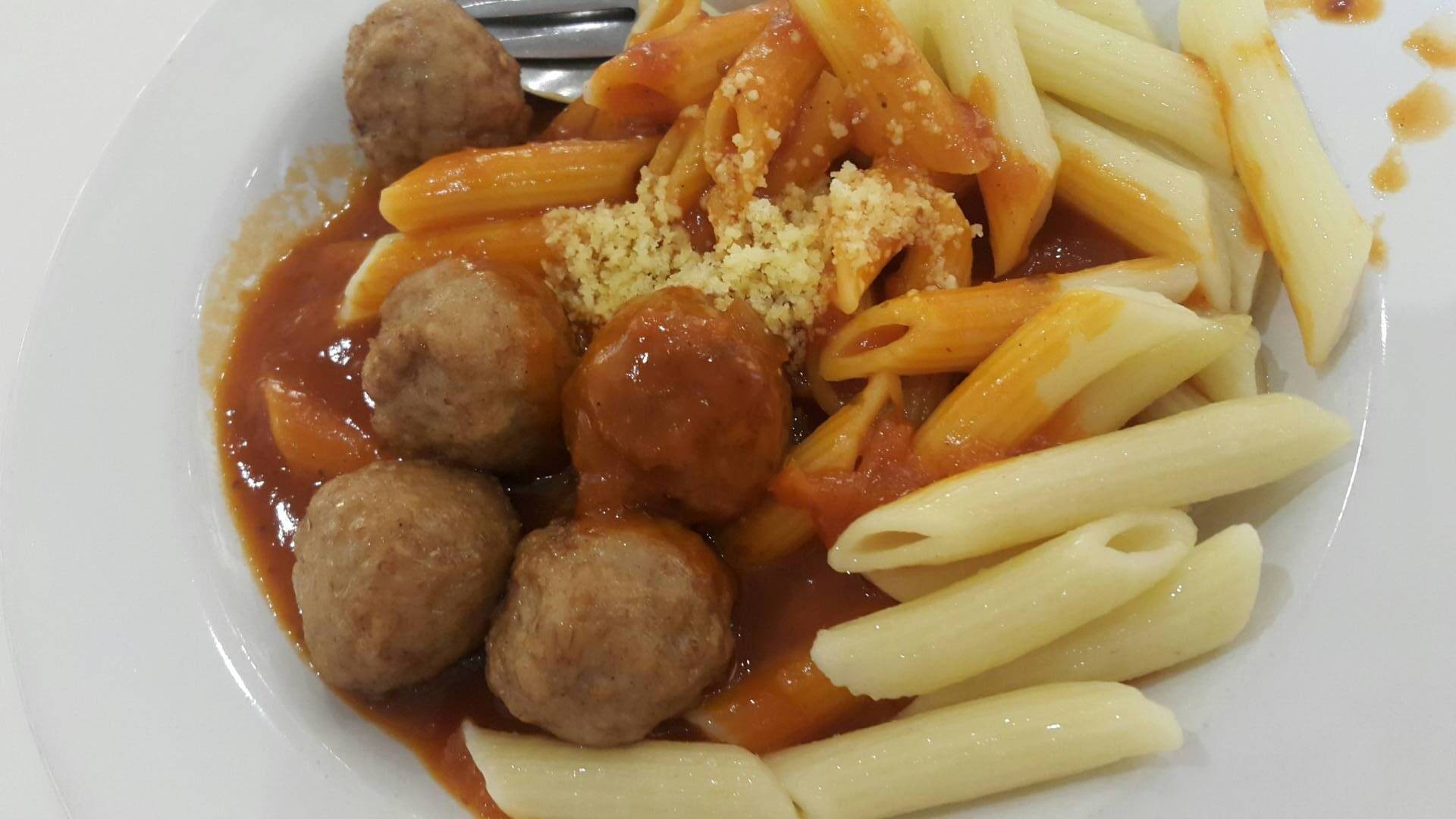 รีวิว IKEA Swedish Restaurant & Cafe เมกา บางนา - Pasta with Chicken ...