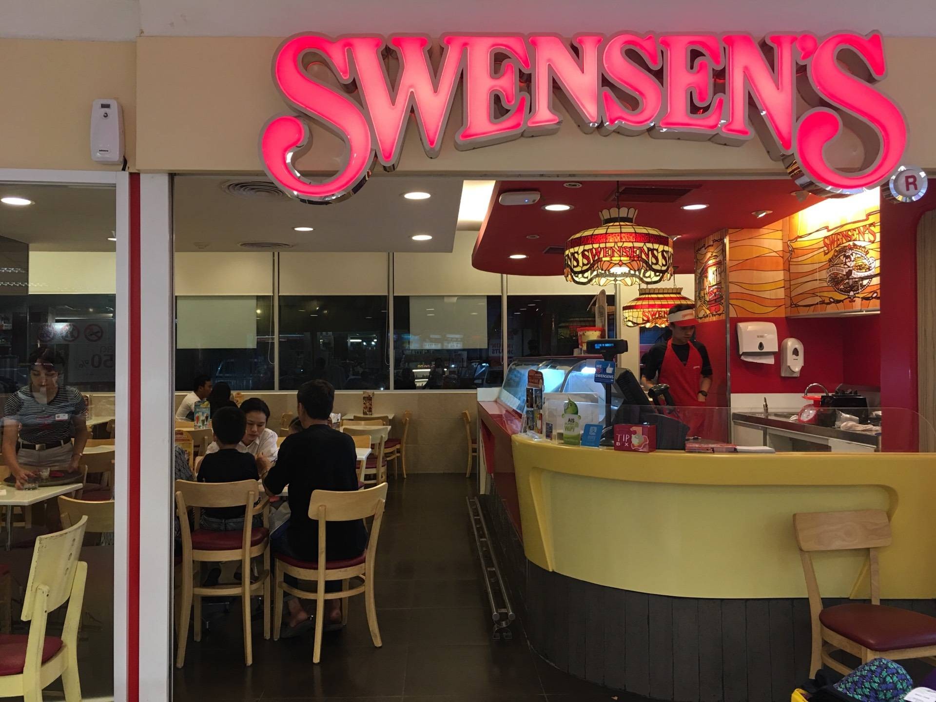 รีวิว Swensen's สิริบรรณ ตรัง - ลองไอศกรีมข้าวเหนียวทุเรียน อื้อหือ ทุเ ...