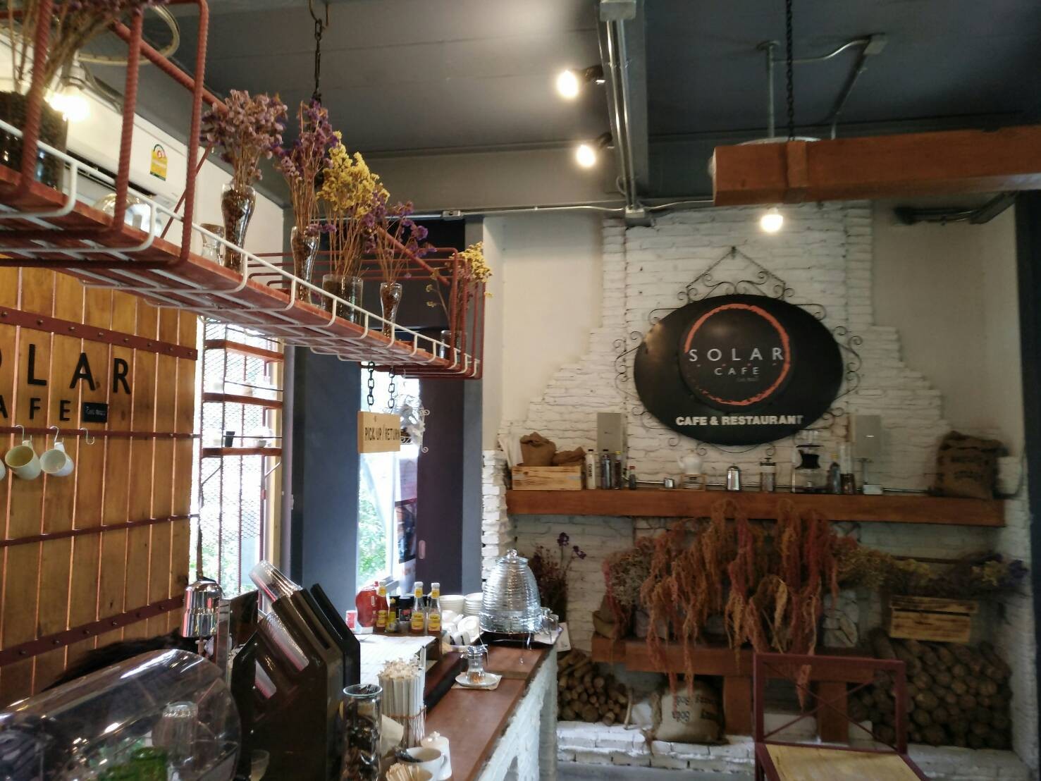 รีวิว Solar Cafe - ร้านกาแฟสไตล์ชิลๆ ที่ซ่อนอยู่ใน ม. ธรรมศาสตร์ - Wongnai