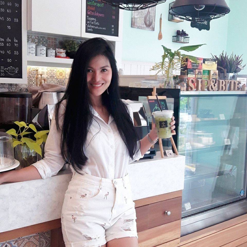 รีวิว Sip&Bite ซิปแอนด์ไบท์คอฟฟี่ - พักผ่อนสมองบ้าง กับมัจฉะลาเต้ร้านนี้จัดว่าดีงาม