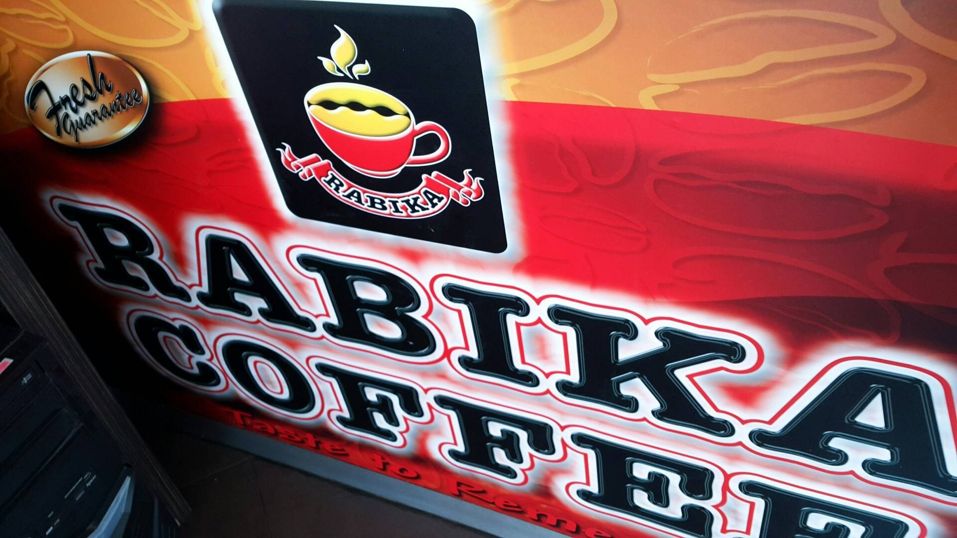 รีวิว Rabika Coffee ปั๊มเอสโซ่สาขาเพชรเกษม 39 - อเมริกาโนร้อน เข้ม ...