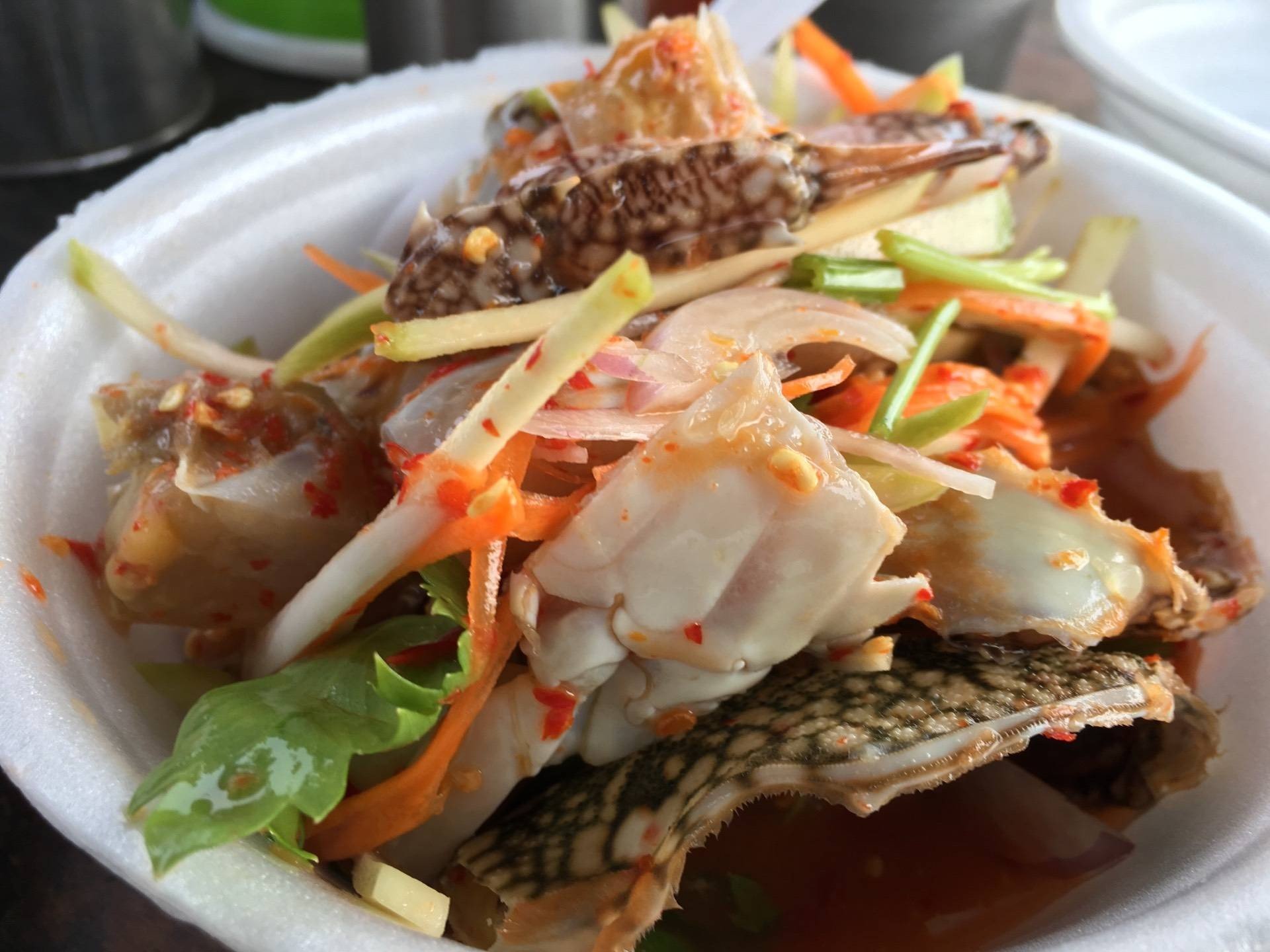 รีวิว ยำปูม้า นครสวรรค์ - รสชาติจี๊ดดดดดดดดดด... มากกกกกกกกก... - Wongnai