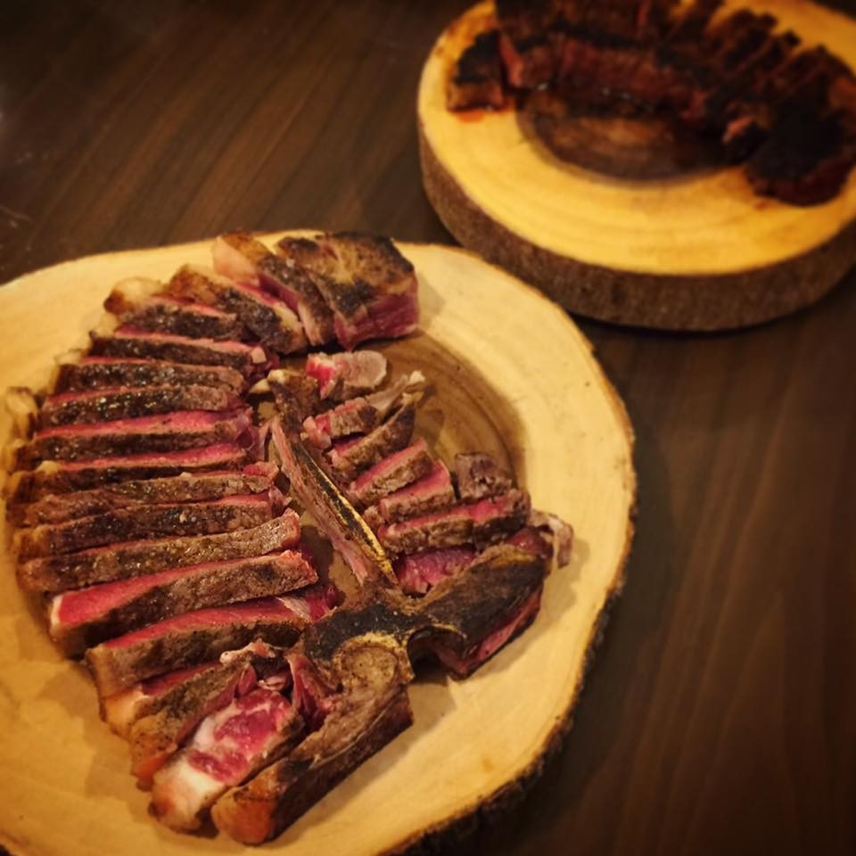 Caveman Base - สั่งอาหารเดลิเวอรี | Wongnai x LINE MAN