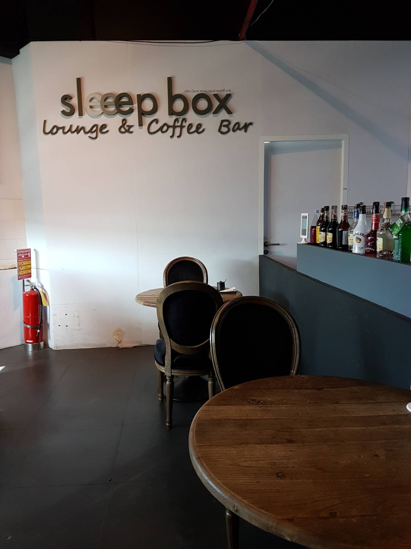 รีวิว Sleep Box Lounge & Coffee Bar - กาแฟราคาหลักสิบในสนามบินดอนเมือง