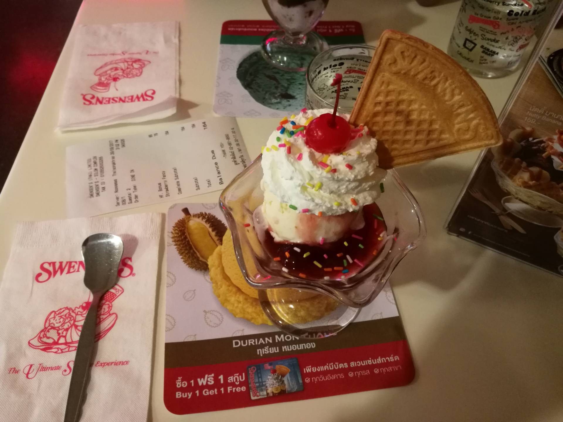 รีวิว Swensen's SILOM COMPLEX - ไอศรีมทานง่าย