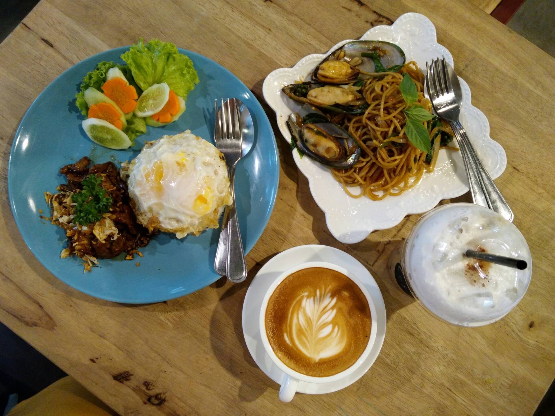 รีวิว Solar Cafe ม.ธรรมศาสตร์ - กาแฟดีๆ ในคาเฟ่พลังงานแสงอาทิตย์