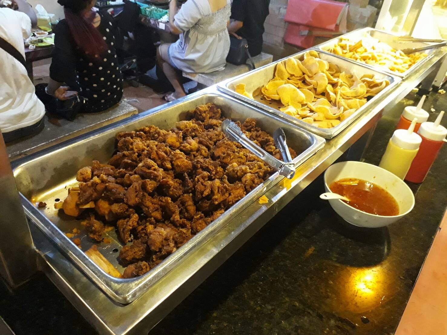 รูป ริมน้ำ หมูกระทะ